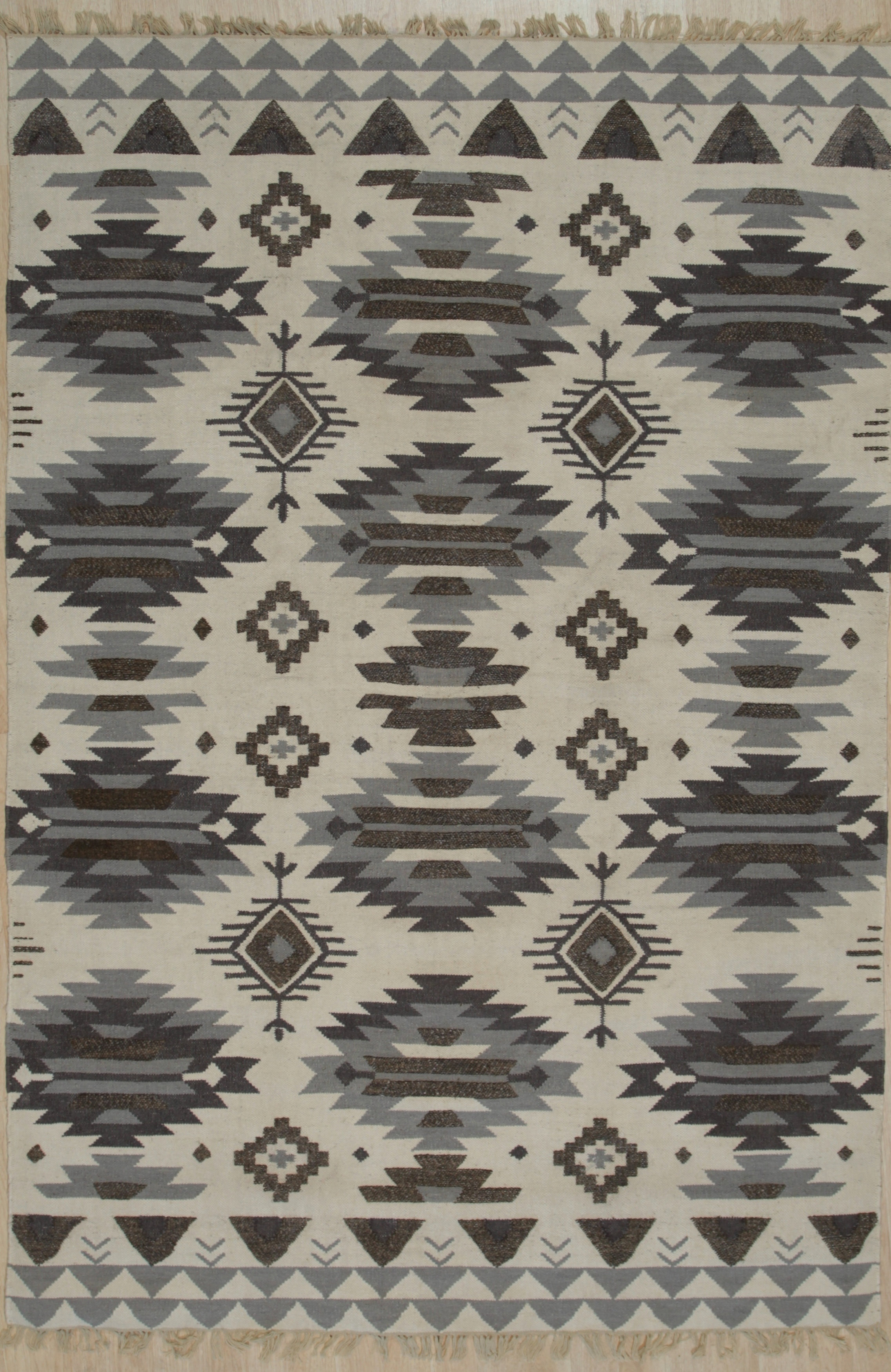 Foundry Select Stylish and Durable Hand Woven Southwestern Wool Indoor ...