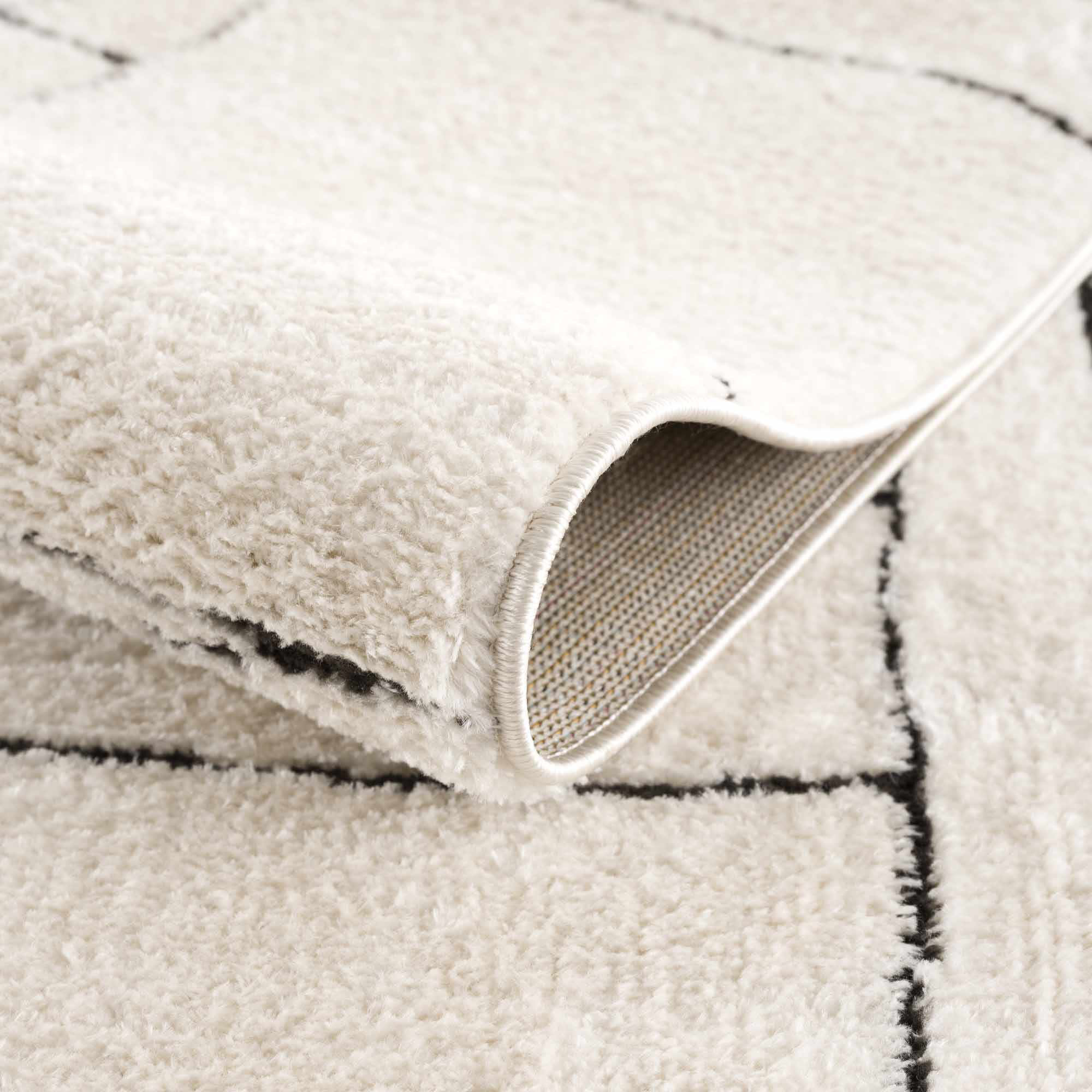 Union Rustic Julana Geometric Cream/Black Area Rug | Wayfair