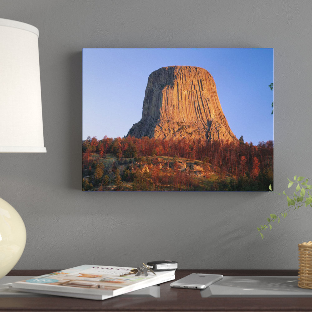 East Urban Home Devil's Tower National Monument, Basalt Tower, Sacred ...