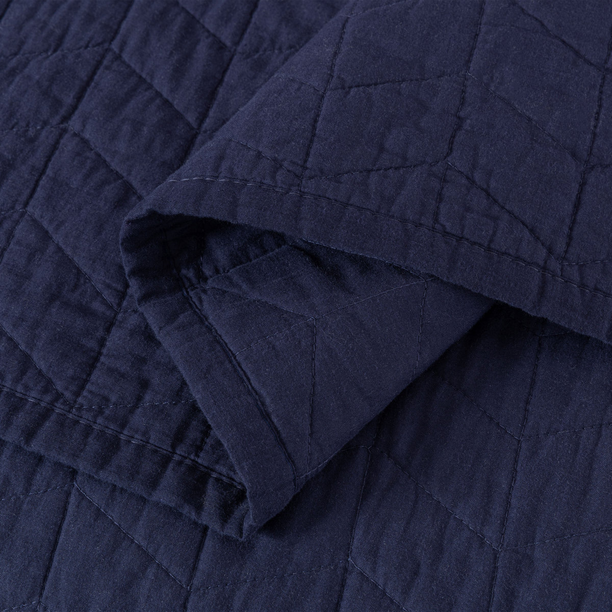 Chezmoi Collection Solid Color Embroidery Stitching Cotton Quilt Sets ...