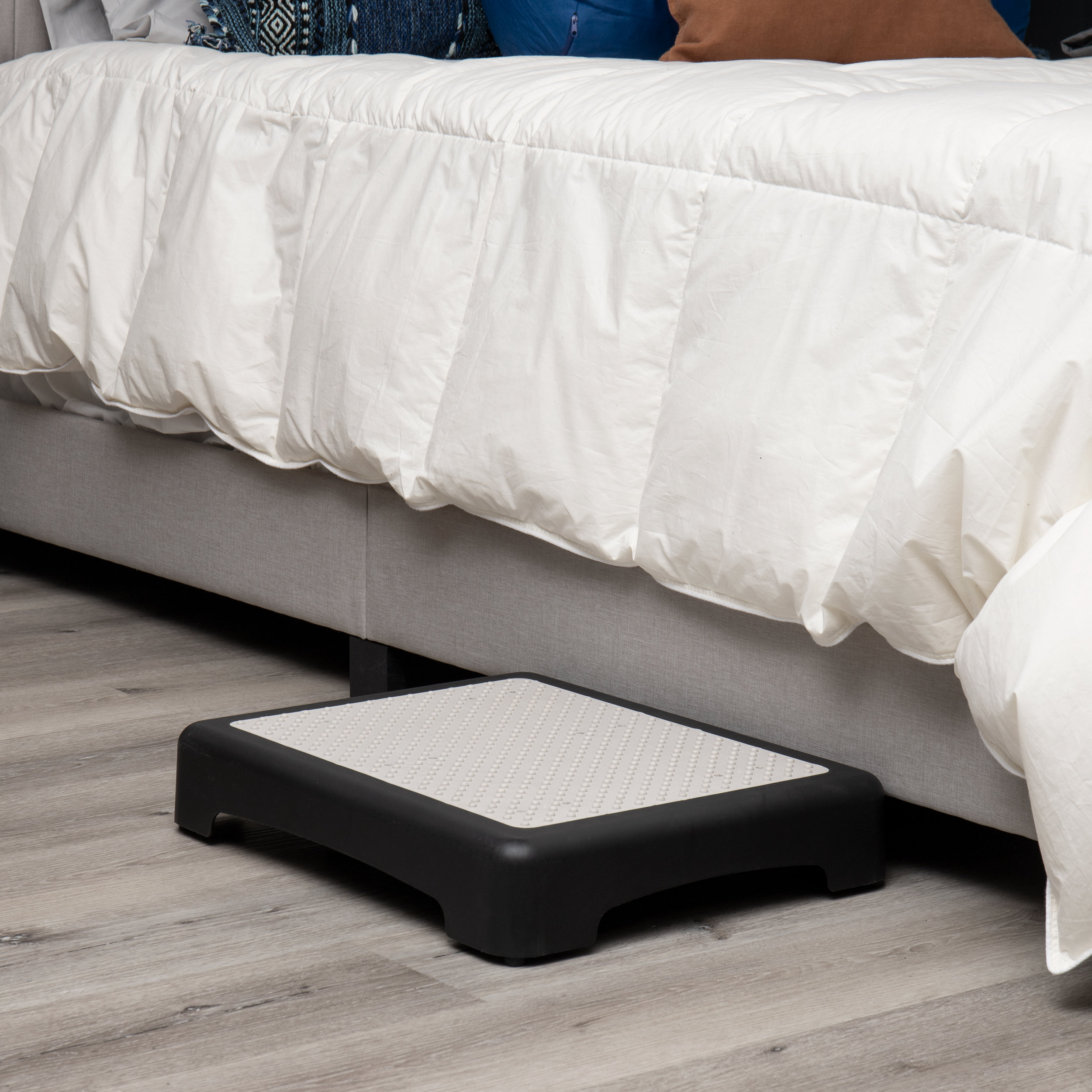 Mind Reader Platform Booster Step 15.75"D;kl x 19.5"W x 3.75"H ...