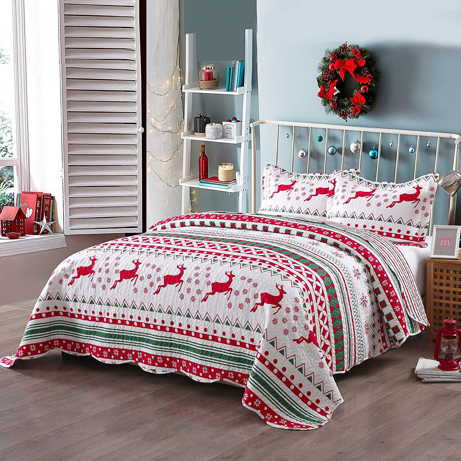 MarCielo Christmas Snowflake Red/White Reversible Rustic Quilt Set ...