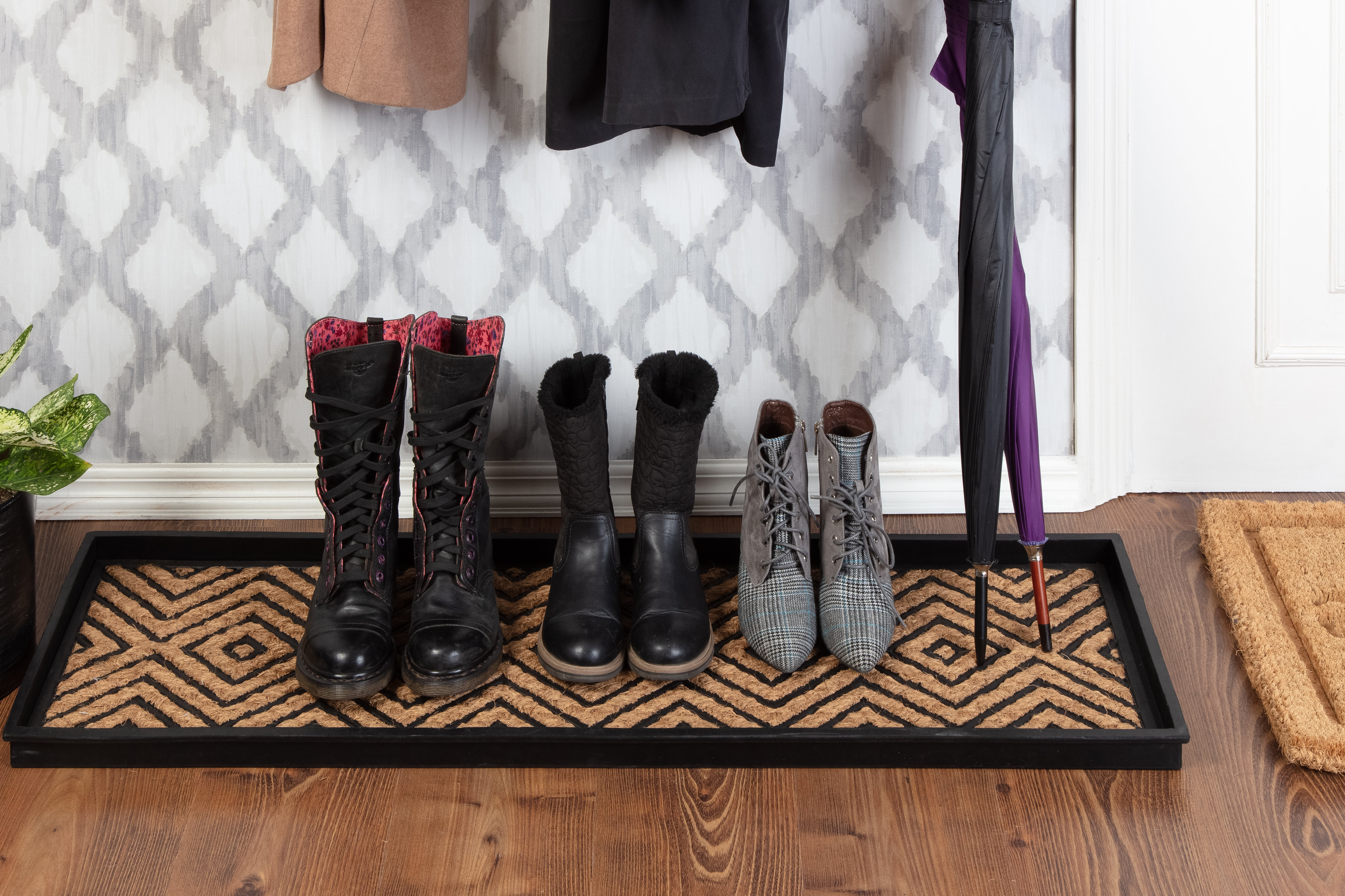 George Oliver Giusti Non-Slip Outdoor Boot Tray & Reviews - Wayfair Canada