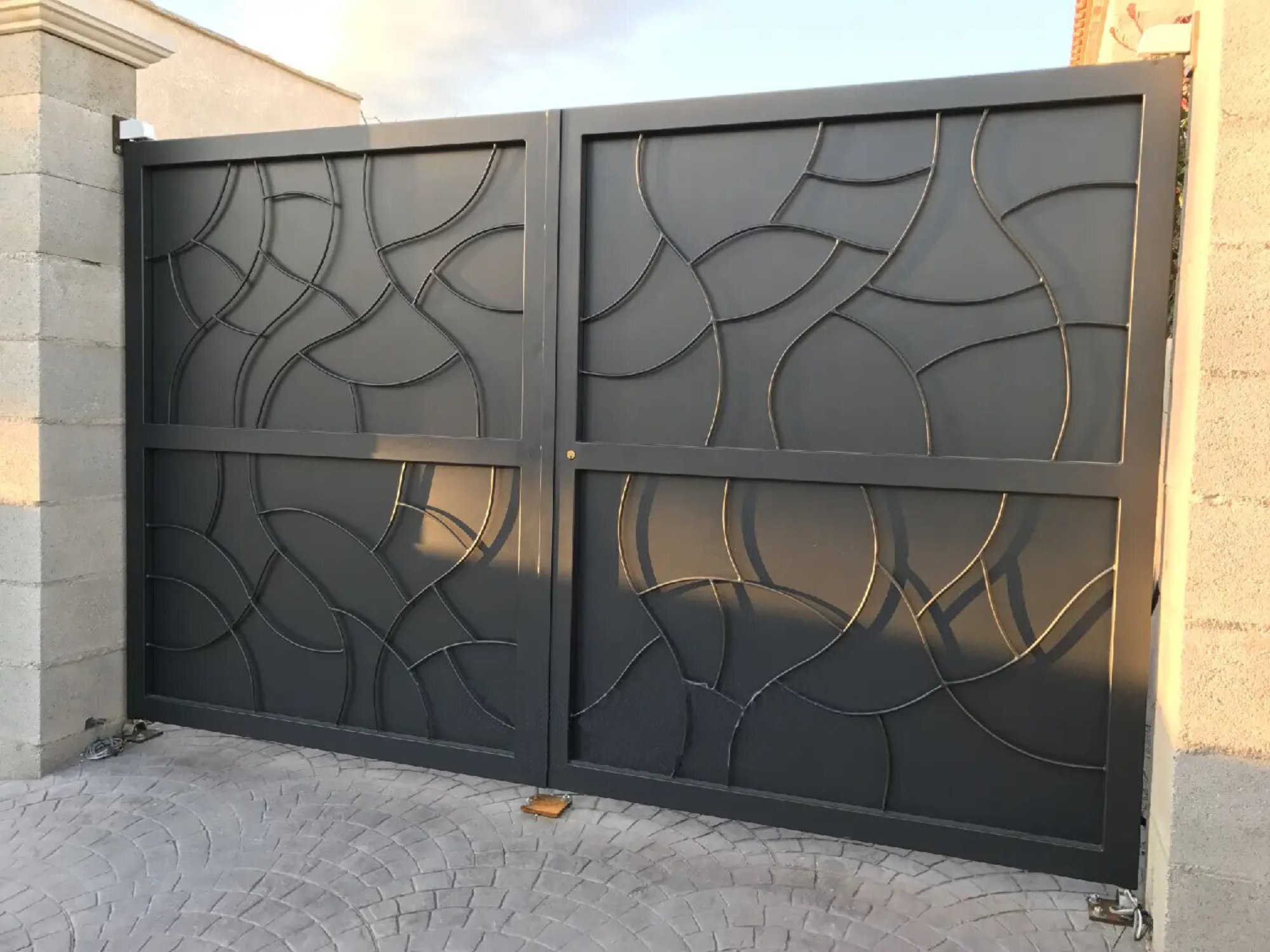 TAIMCO Modern Entry Gate-Abstract Design Heavy Duty Metal Gate | Wayfair