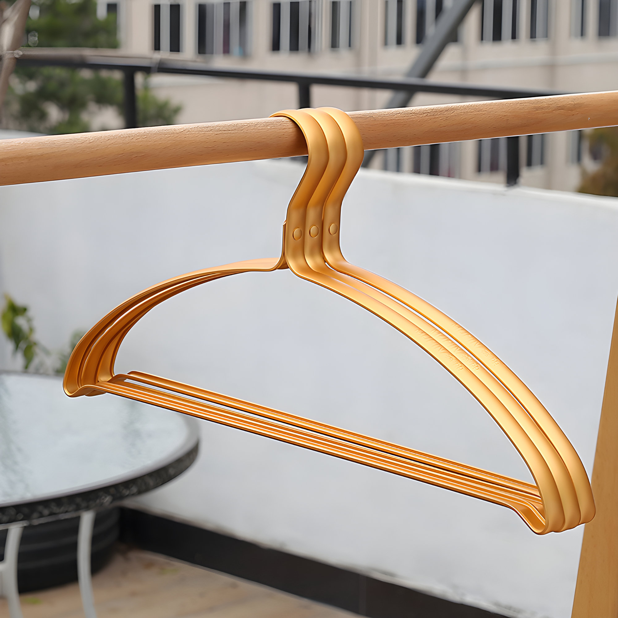 lingfan Half-Round Anti-Bulge Hangers: Extra-Wide And Thickened ...