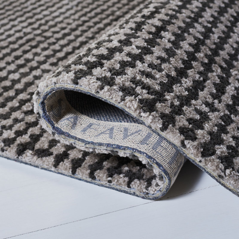 Ebern Designs Marlinde Hand Tufted Performance Houndstooth Rug ...