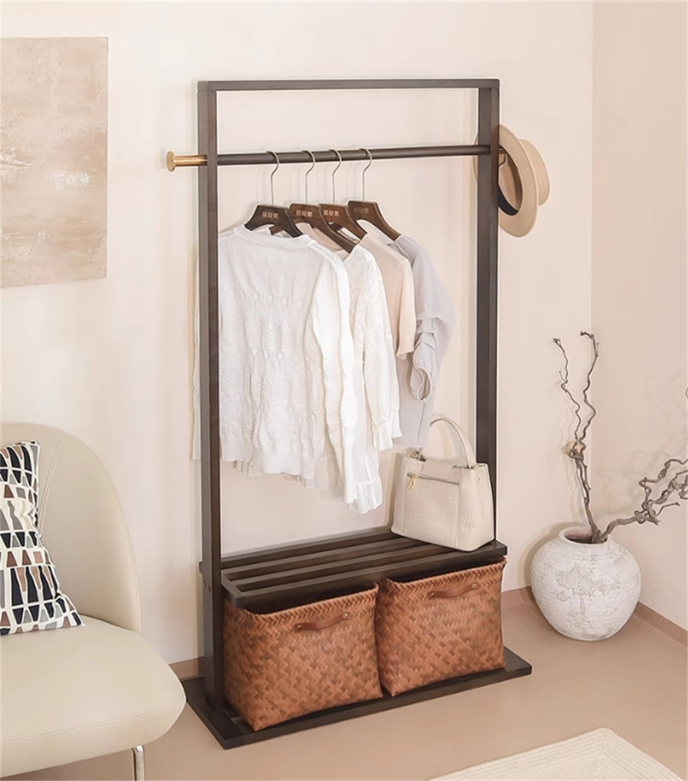 Thrones Designs Essence Solid Wood Clothes And Hat Stand With Bamboo ...