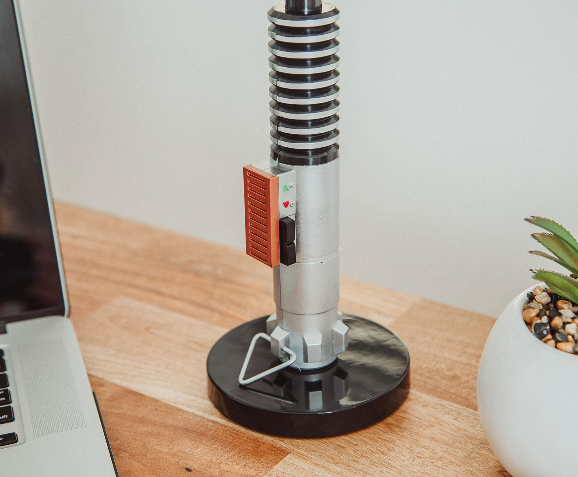 Ukonic Star Wars Luke Skywalker Green Lightsaber 23" LED Figurine ...