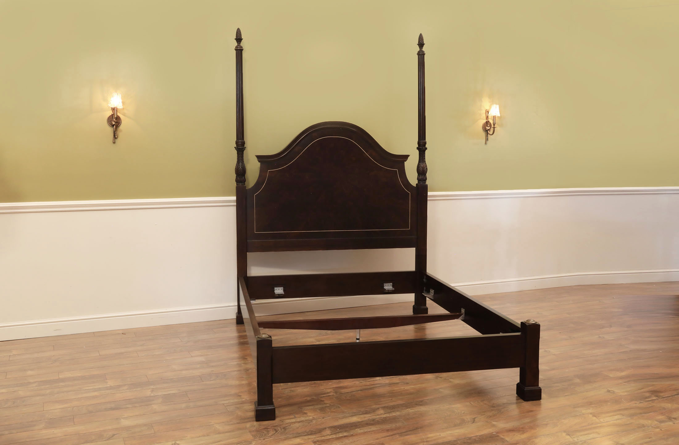 AP Exclusives Queen Poster Bed Frame, Headboard, Footboard & Side Rails ...