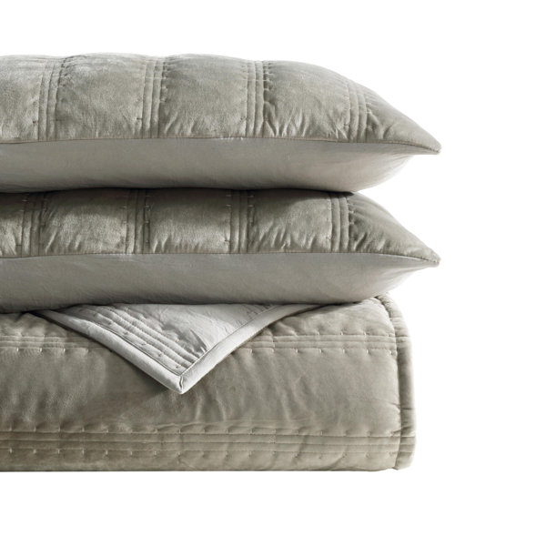 Vera Wang Linear Stitch Solid Quilt Set & Reviews | Perigold