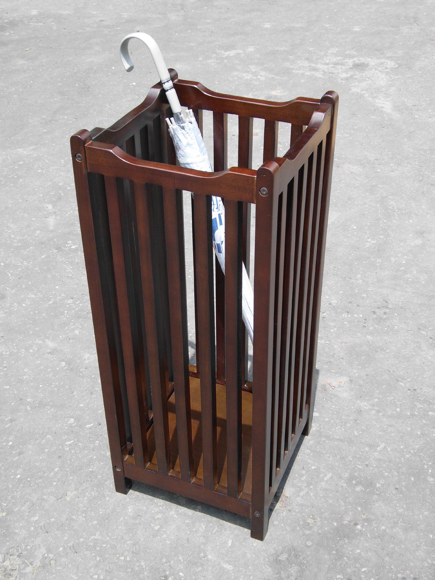 Alcott Hill® Vince Solid Wood Freestanding Umbrella Stand & Reviews ...