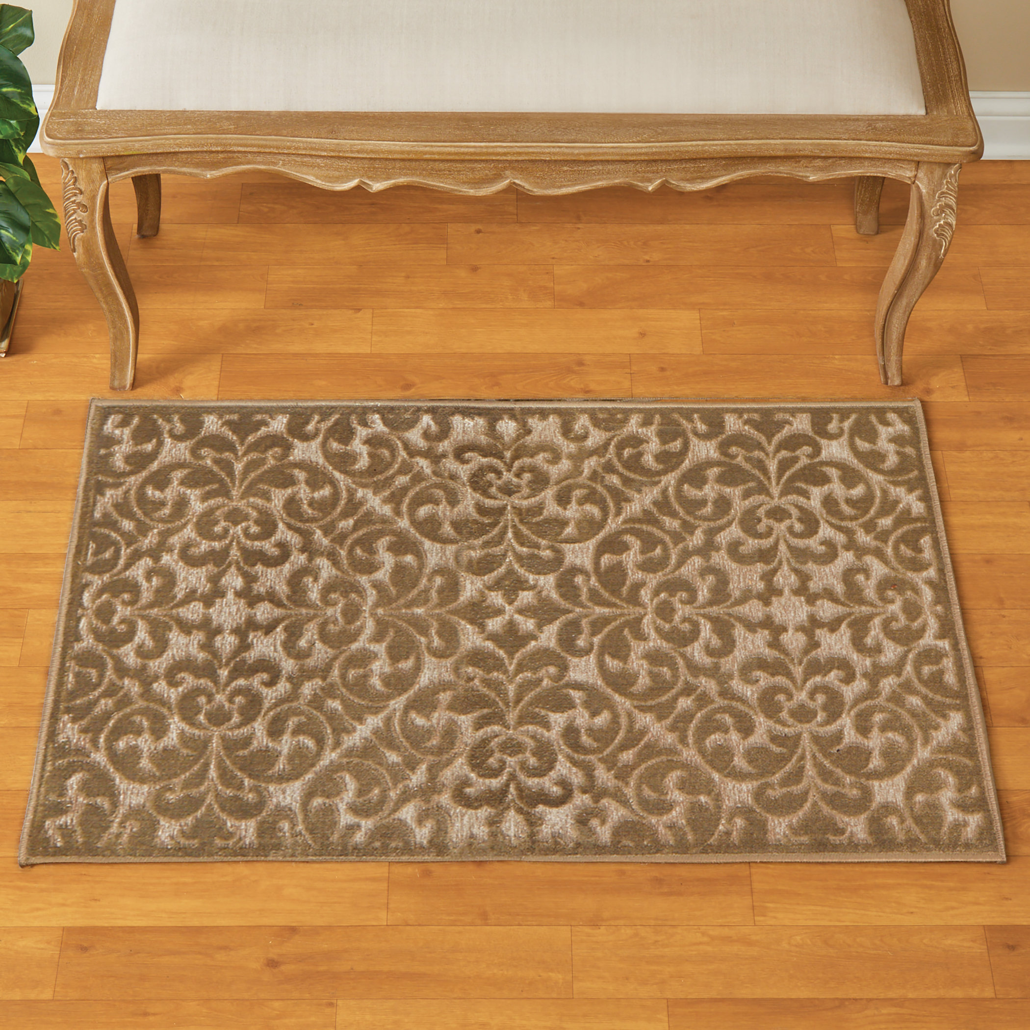 Charlton Home Myla Scrolling Geometric Design Accent Rug - Wayfair Canada