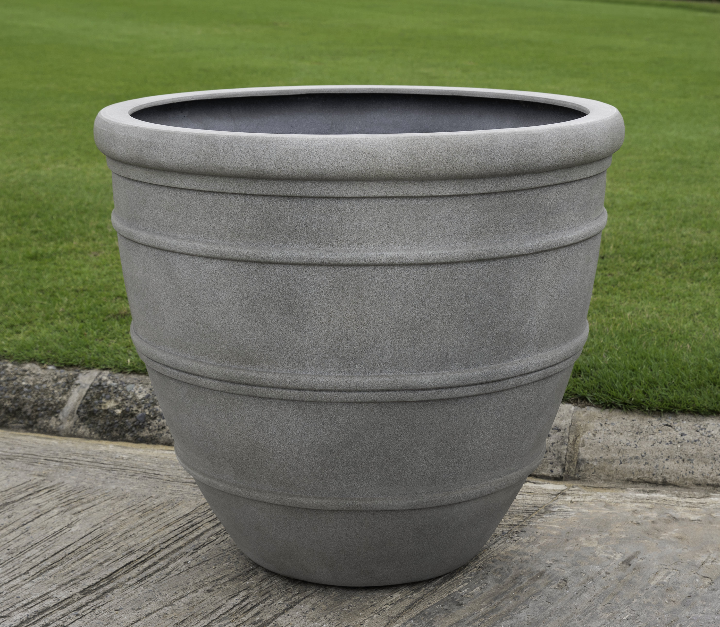 Campania International Avenida Fiberclay Composite Pot Planter | Wayfair