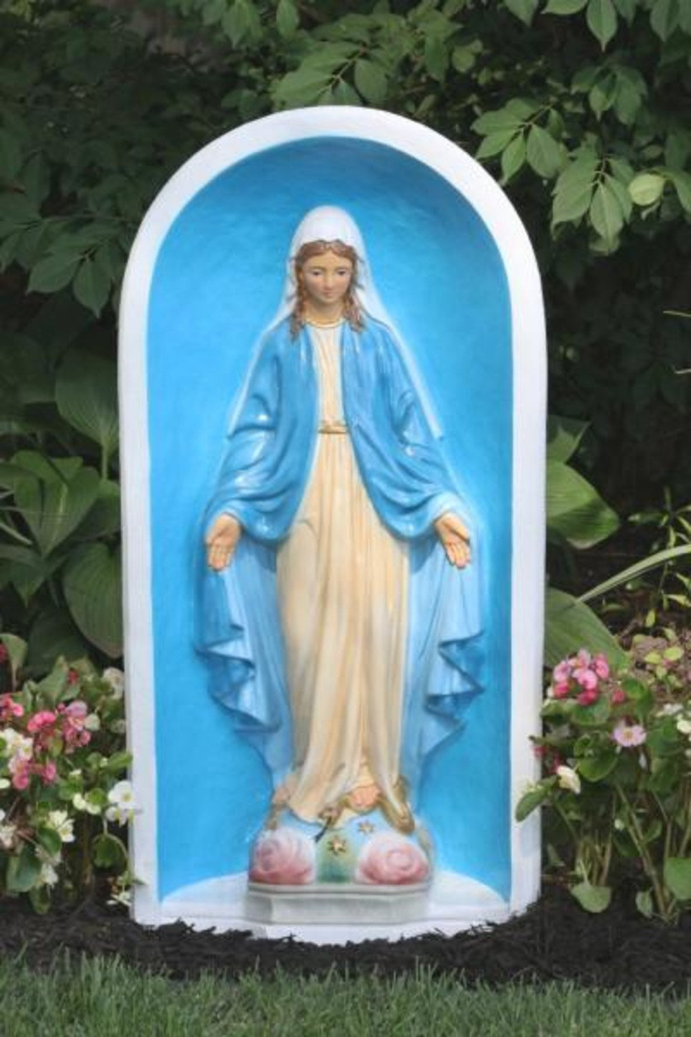 Wildon Home® Bonnitta Traditional Blessed Mother Virgin Mary Madonna ...