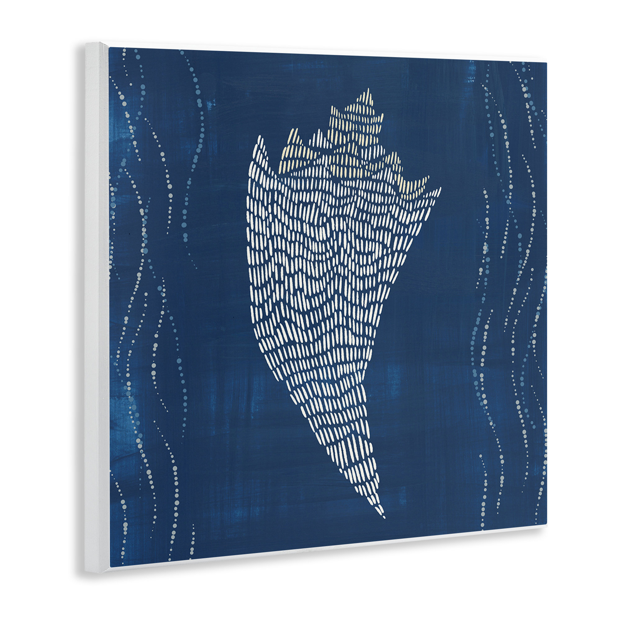 Highland Dunes Conch Shell on Blue Wall Plaque Art by Jetty Home, LLC ...