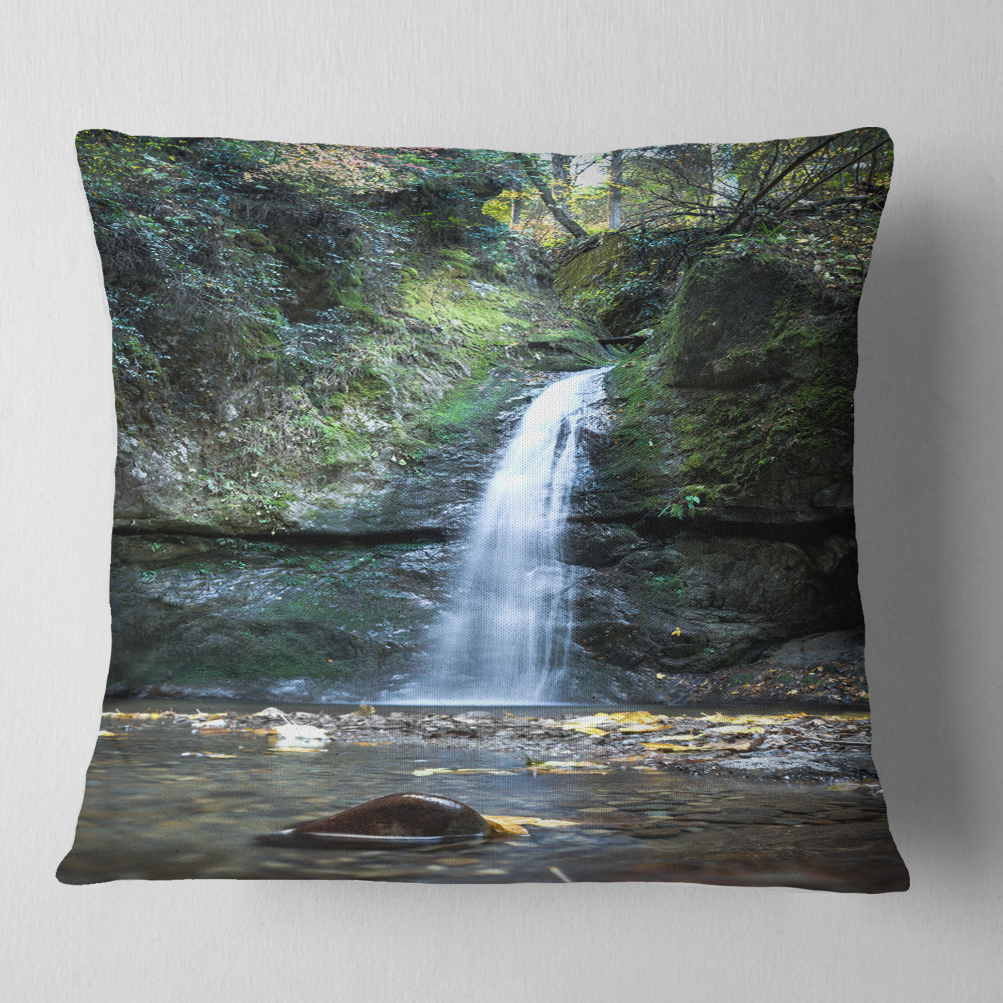 Design Art Designart 'Nanayo Waterfall Japan' Landscape Photo Throw ...