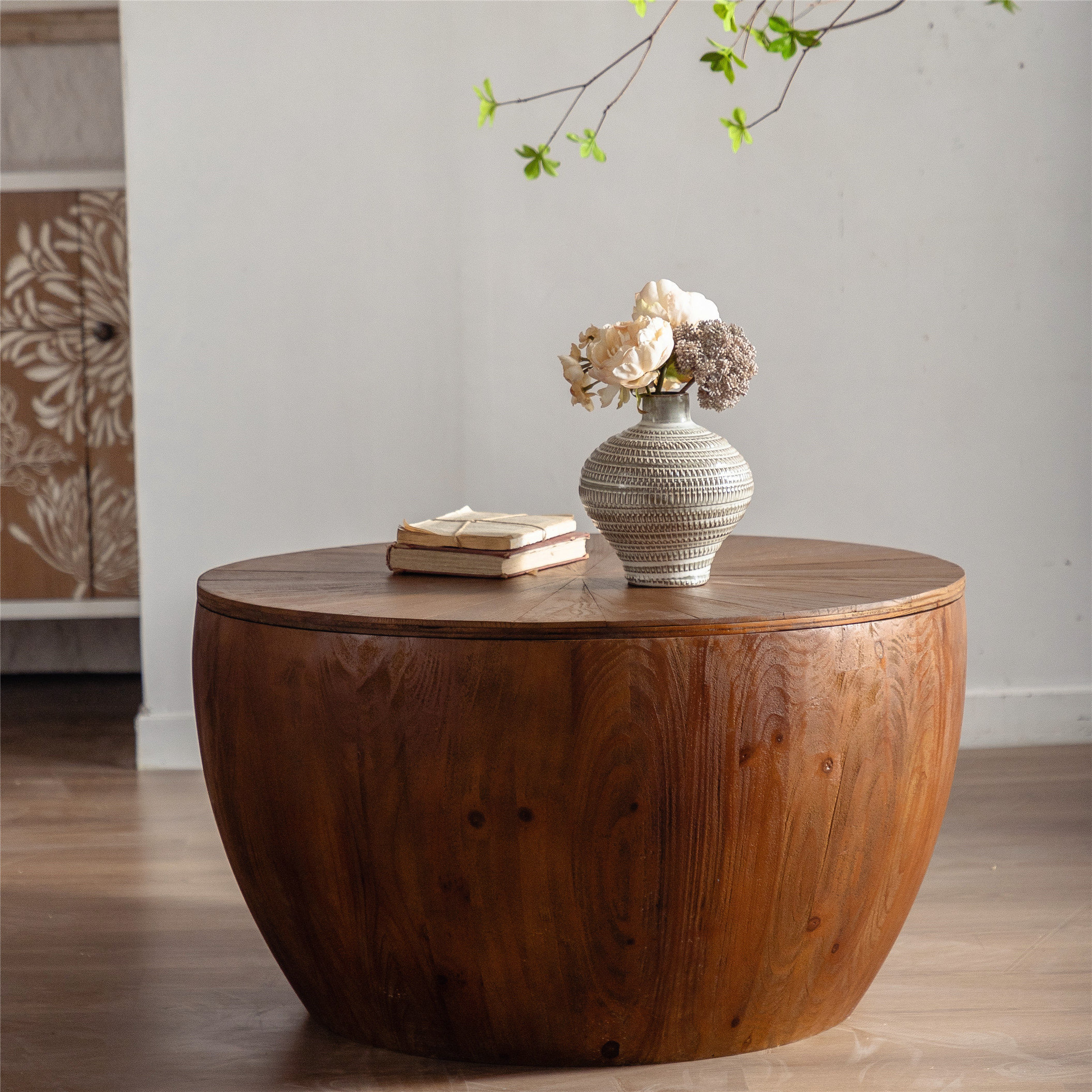 Loon Peak Charming Vintage Bucket Shaped Coffee Table with Storage for ...