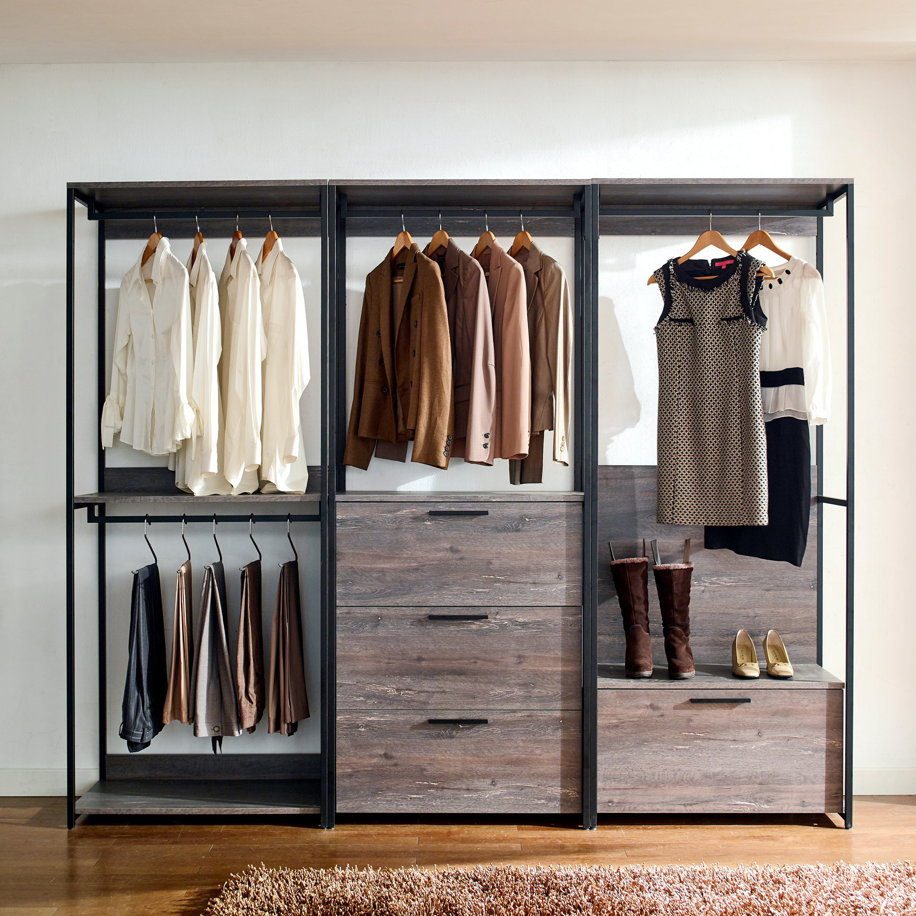 17 Stories Advanced Walk-In Closet System For Efficient Clothing ...