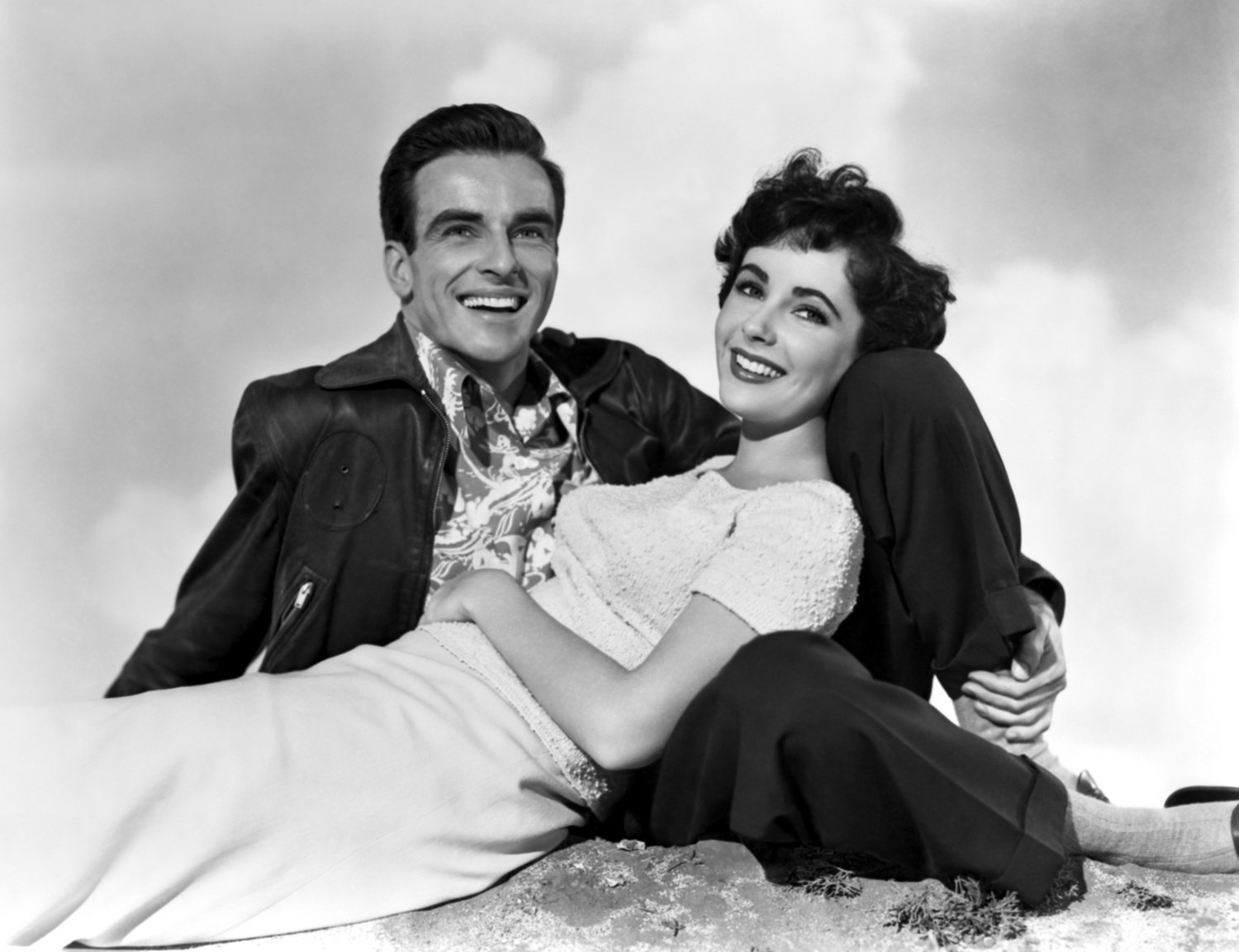 Globe Photos Entertainment Montgomery Clift Sitting With Elizabeth ...