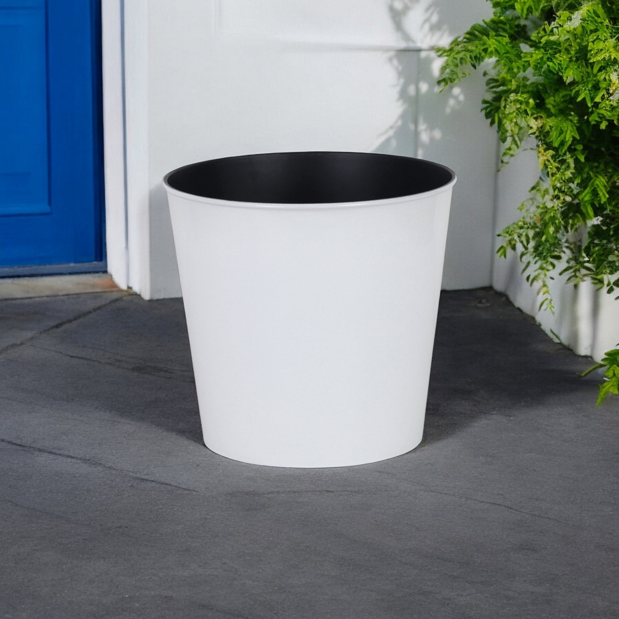HomeRoots 11" White Recycled Plastic Indoor Outdoor Round Pot Planter ...