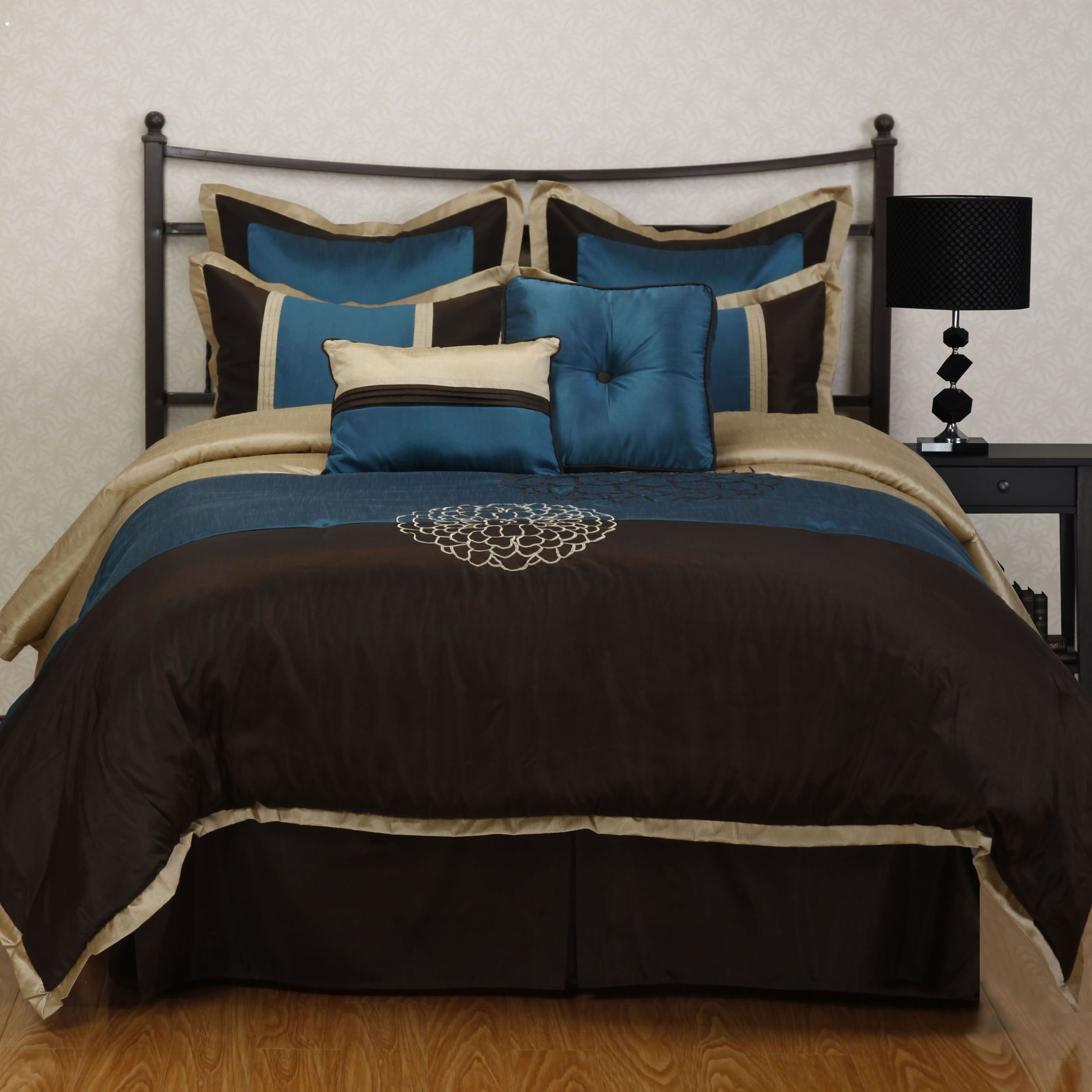 Nanshing America, Inc Phoebe Multi-colored Microfiber Modern ...