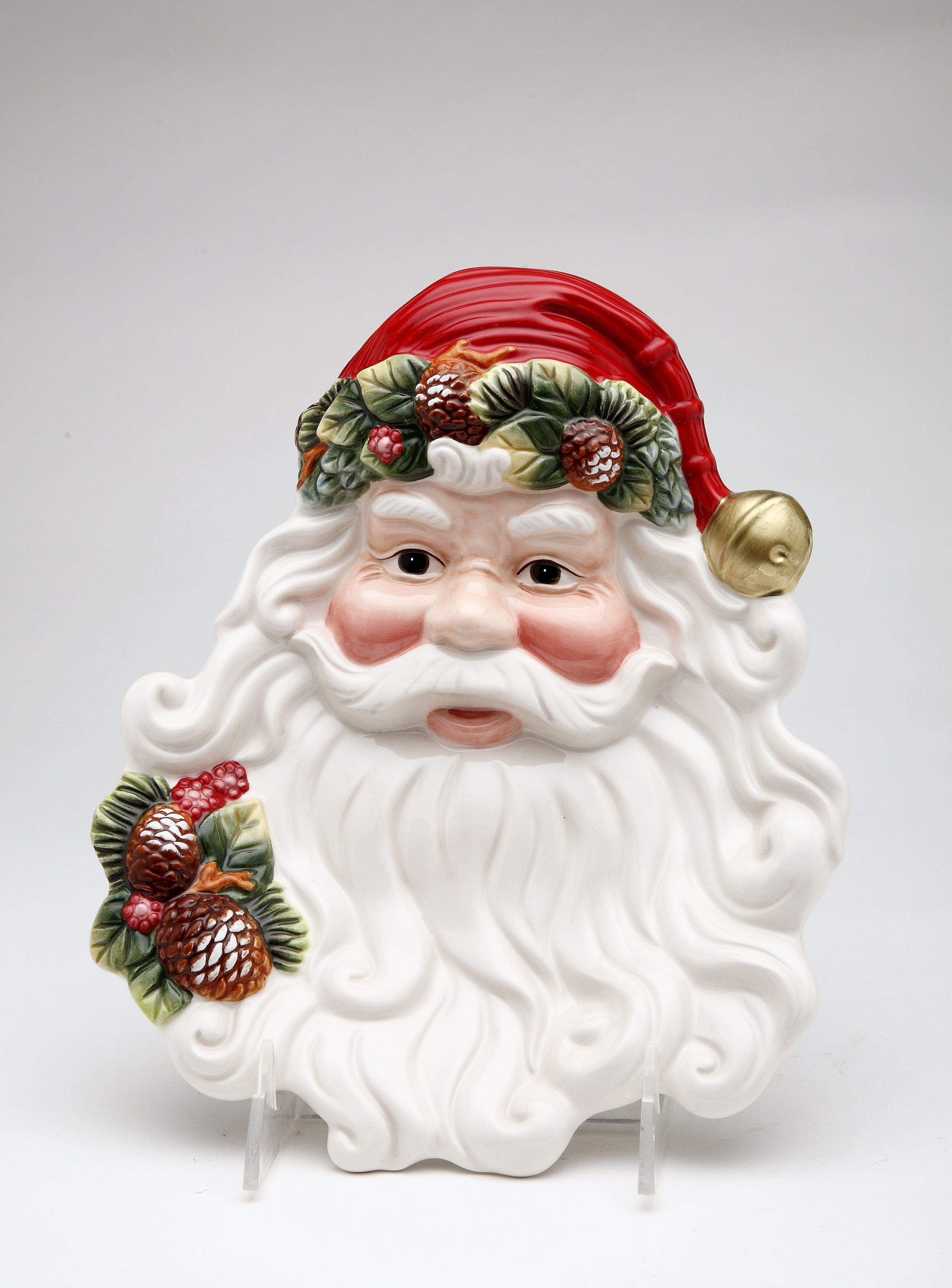 The Holiday Aisle® Evergreen Holiday Santa Plate & Reviews | Wayfair