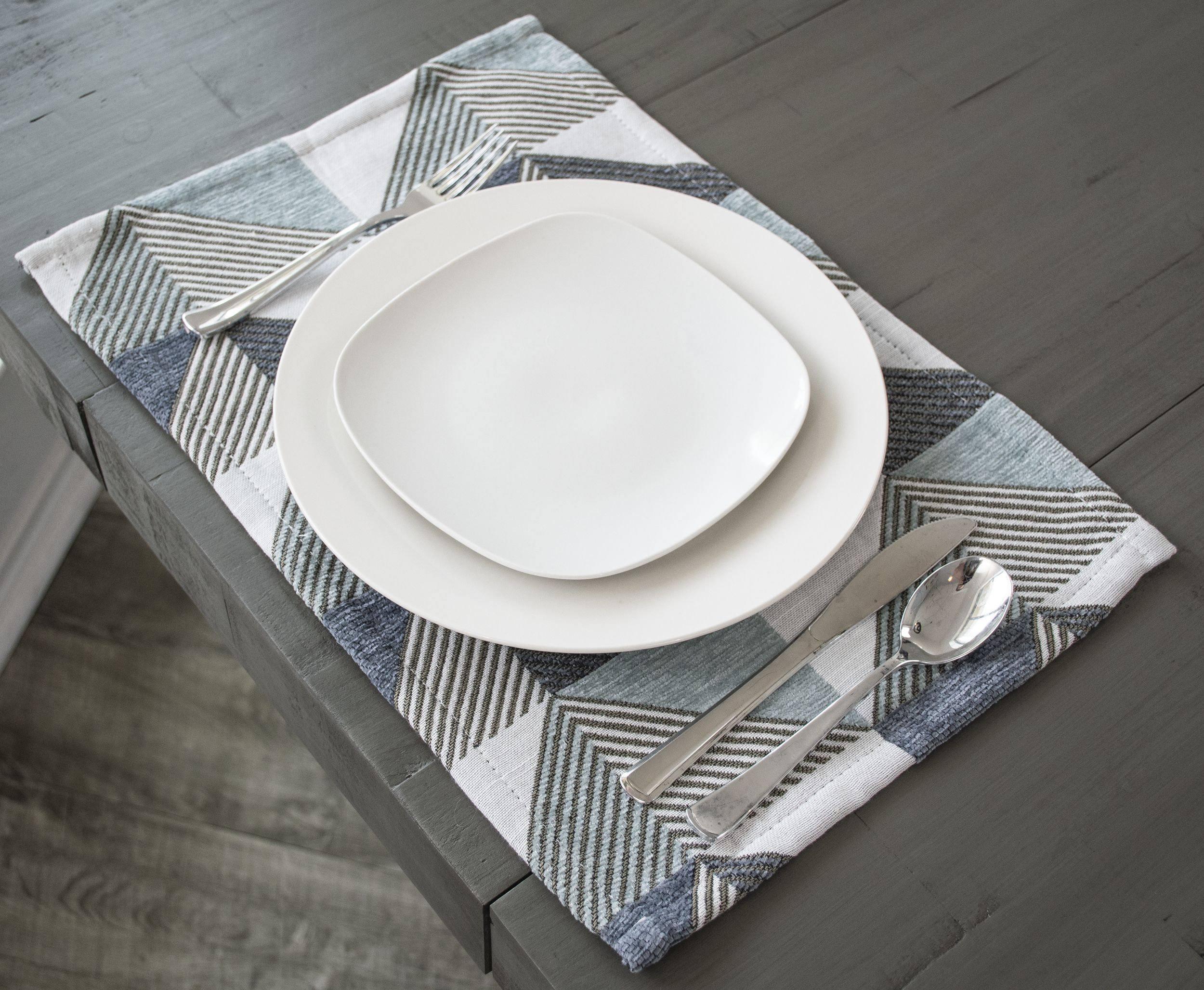 Wrought Studio Fellman Polyester Geometric Flat Placemat - Wayfair Canada