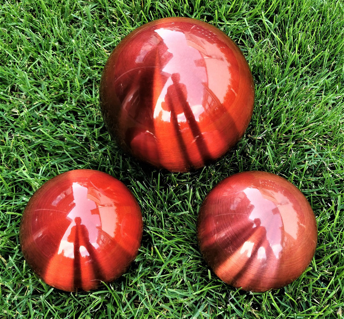 Dakota Fields Set of 3 decorative baubles made of matt red brushed ...