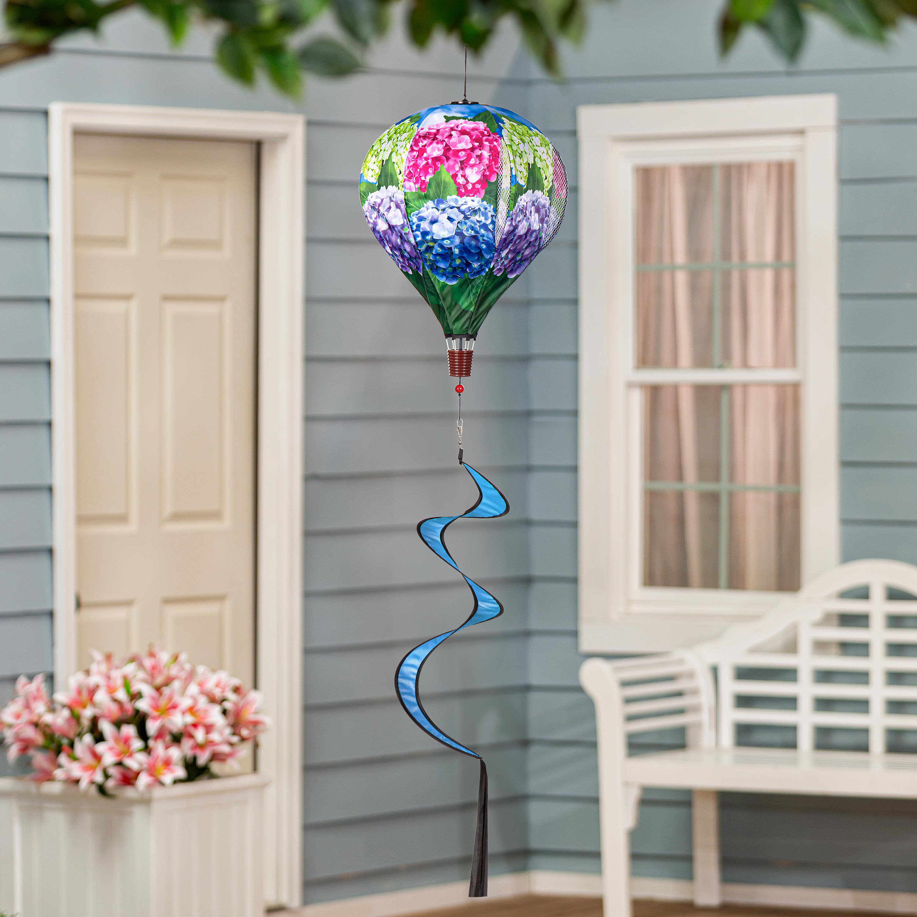Dakota Fields Multicolor Hydrangea Balloon Spinner | Wayfair