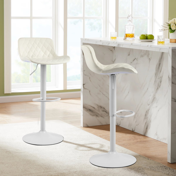Wade Logan® Tabouret de bar pivotant à hauteur réglable Beora et ...