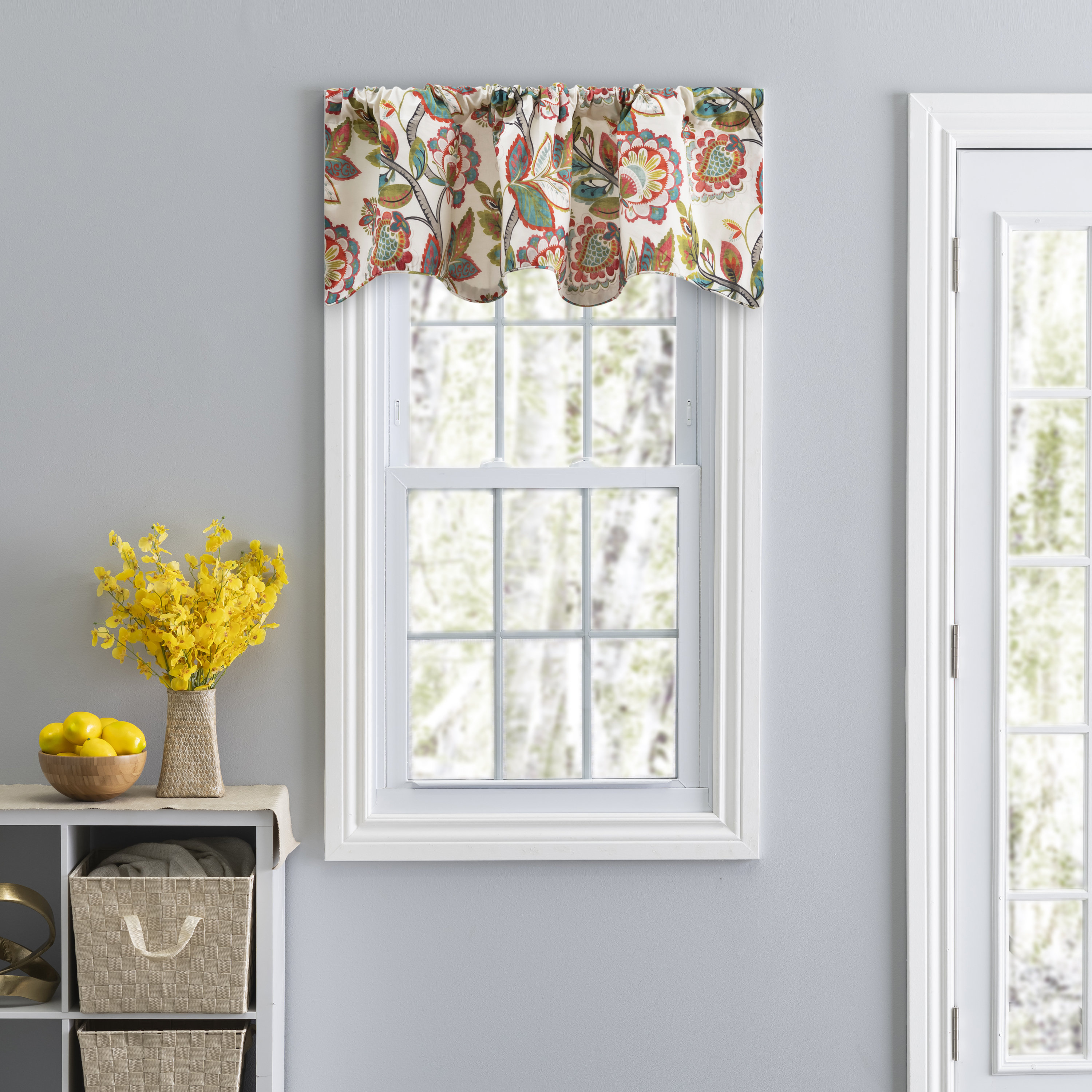 Alcott Hill® Adalheida Floral Cotton Scalloped 50'' Window Valance ...