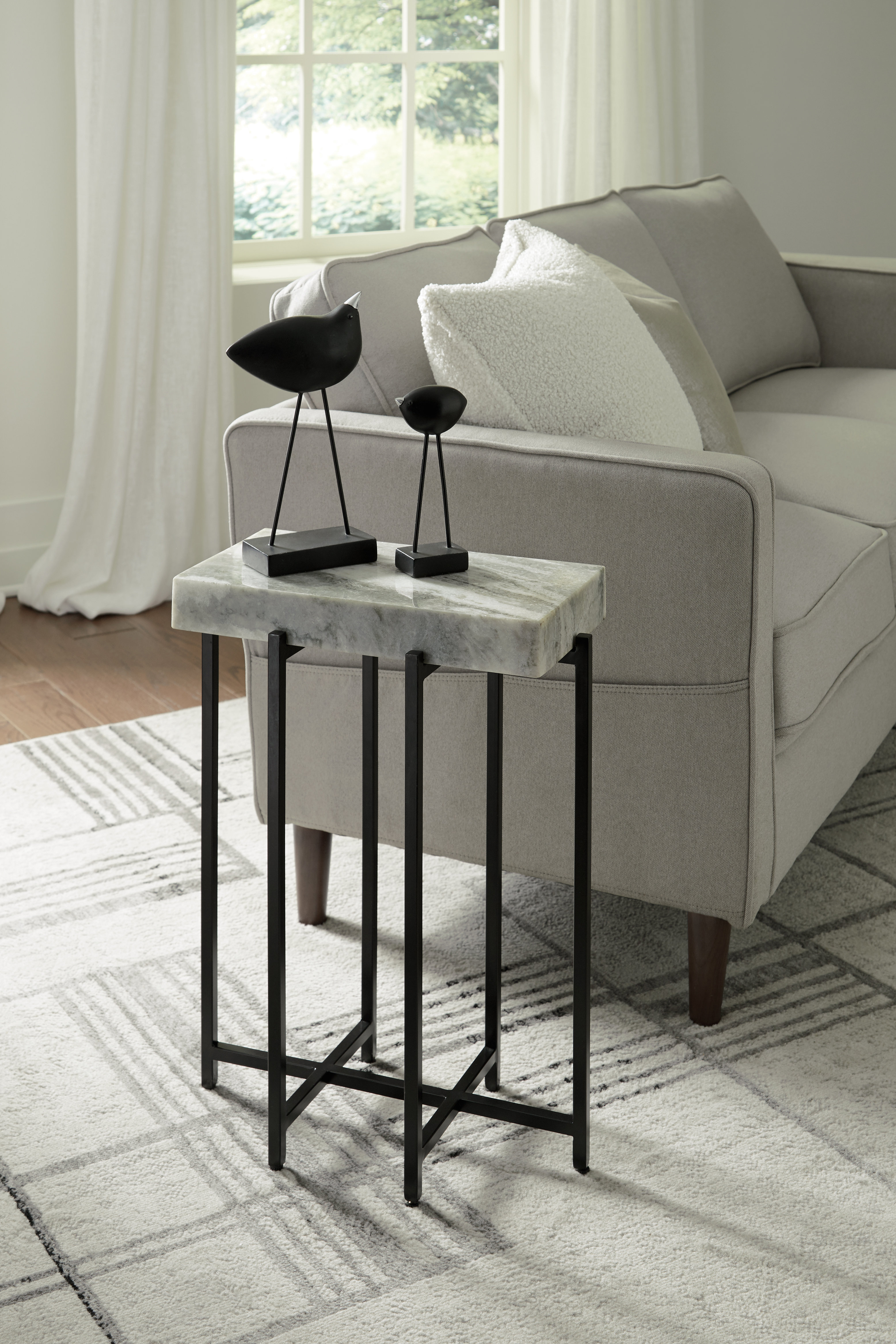 Wade Logan® Ayvaz 24'' Tall Genuine Marble Top End Table & Reviews ...