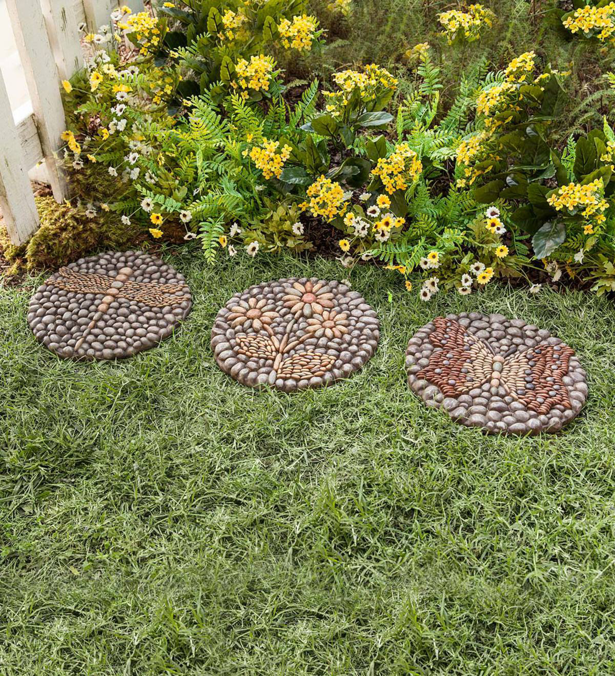 Plow & Hearth Garden 3 Piece Stepping Stone Set & Reviews | Wayfair