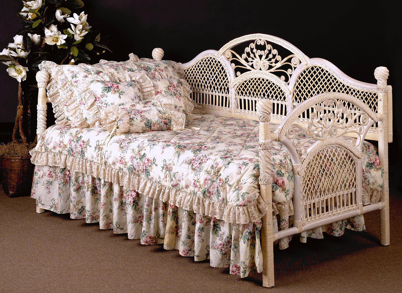 Red Barrel Studio® Sophia Daybed In Whitewash With Trundle | Wayfair