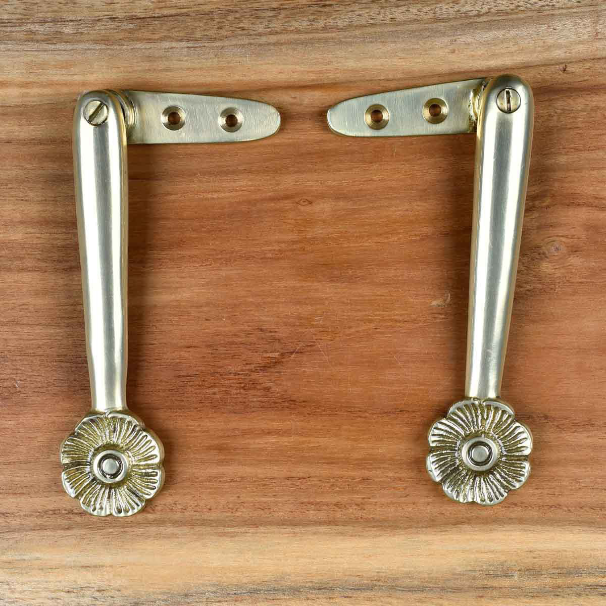 The Renovators Supply Inc. Brass Stair Carpet Runner Holder Clips 2.5 ...
