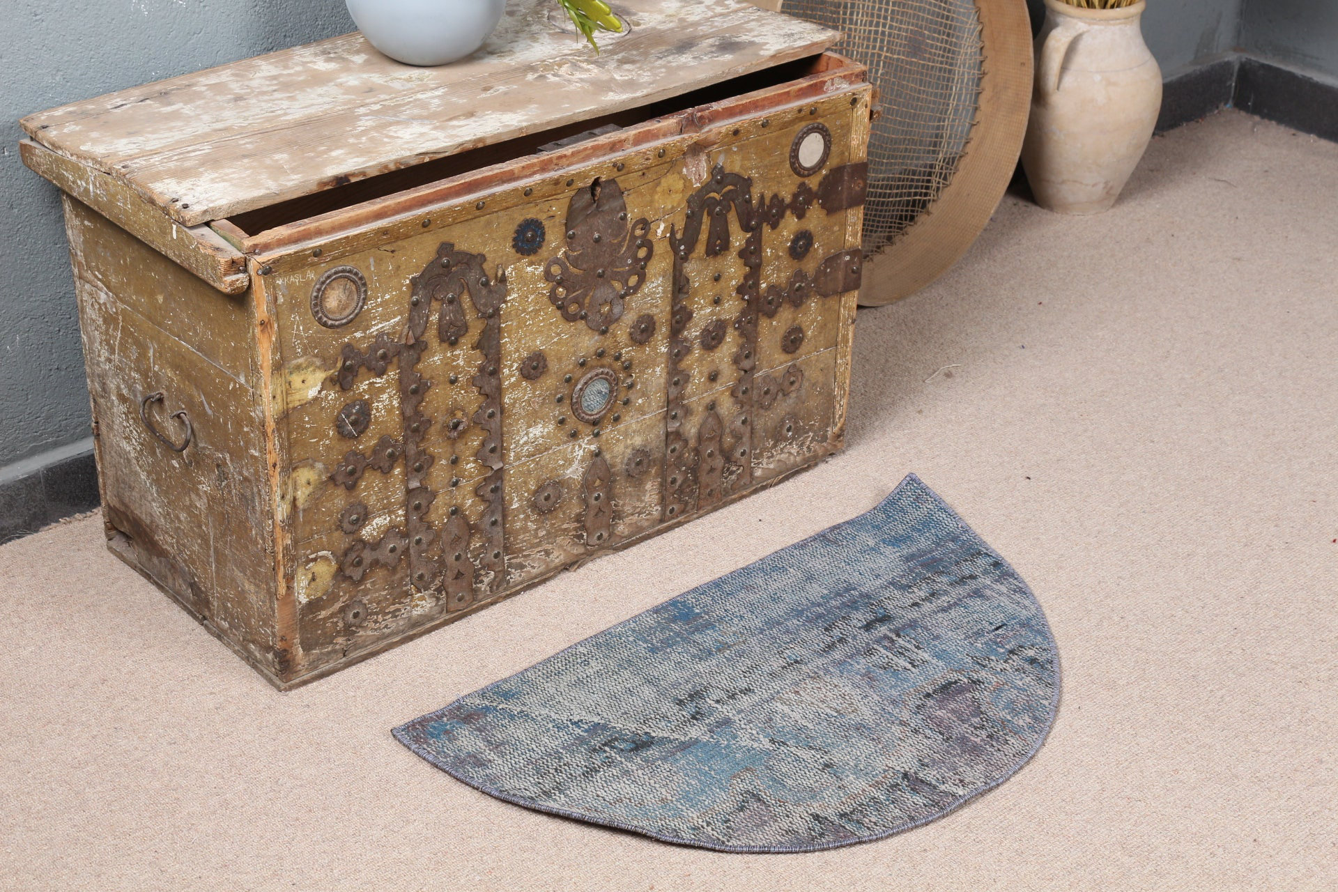 Bungalow Rose Vintage Turkish Round Rug in Blue Ideal For Door Mat and ...