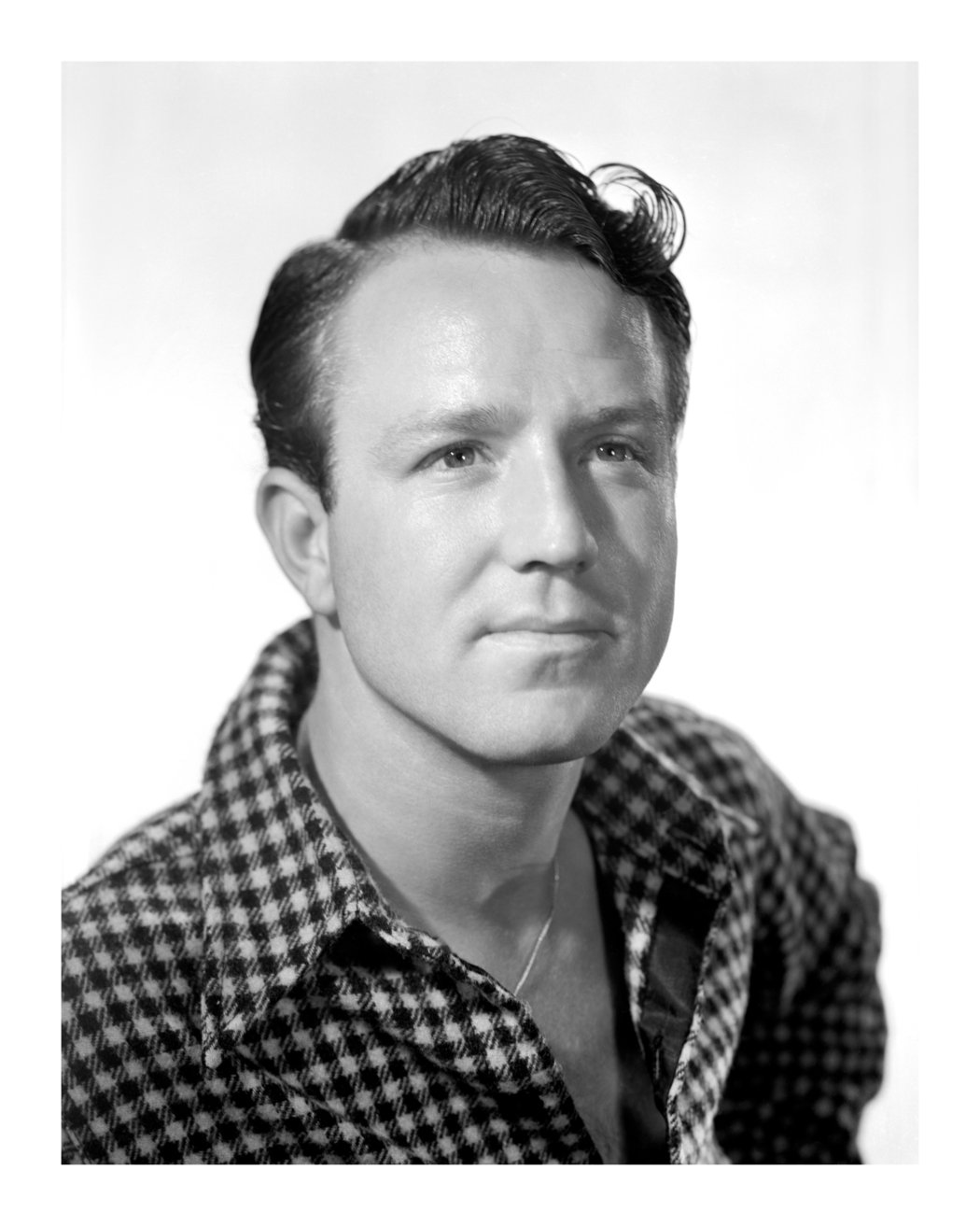 Globe Photos Entertainment & Media Close-up of Steve Brodie - Unframed ...