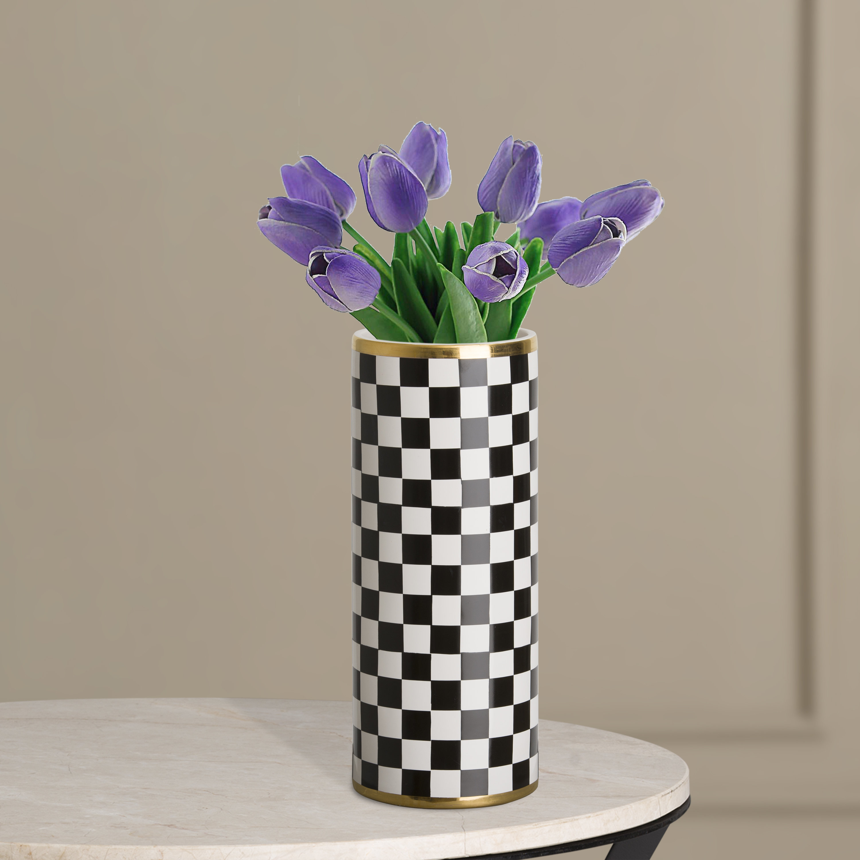 Everly Quinn Fierros Checker Table Vase | Wayfair