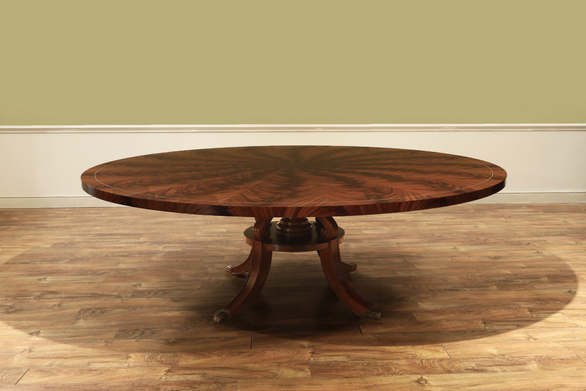 AP Exclusives Mahogany Dining Table With Outswept Duncan Phyfe Pedestal ...