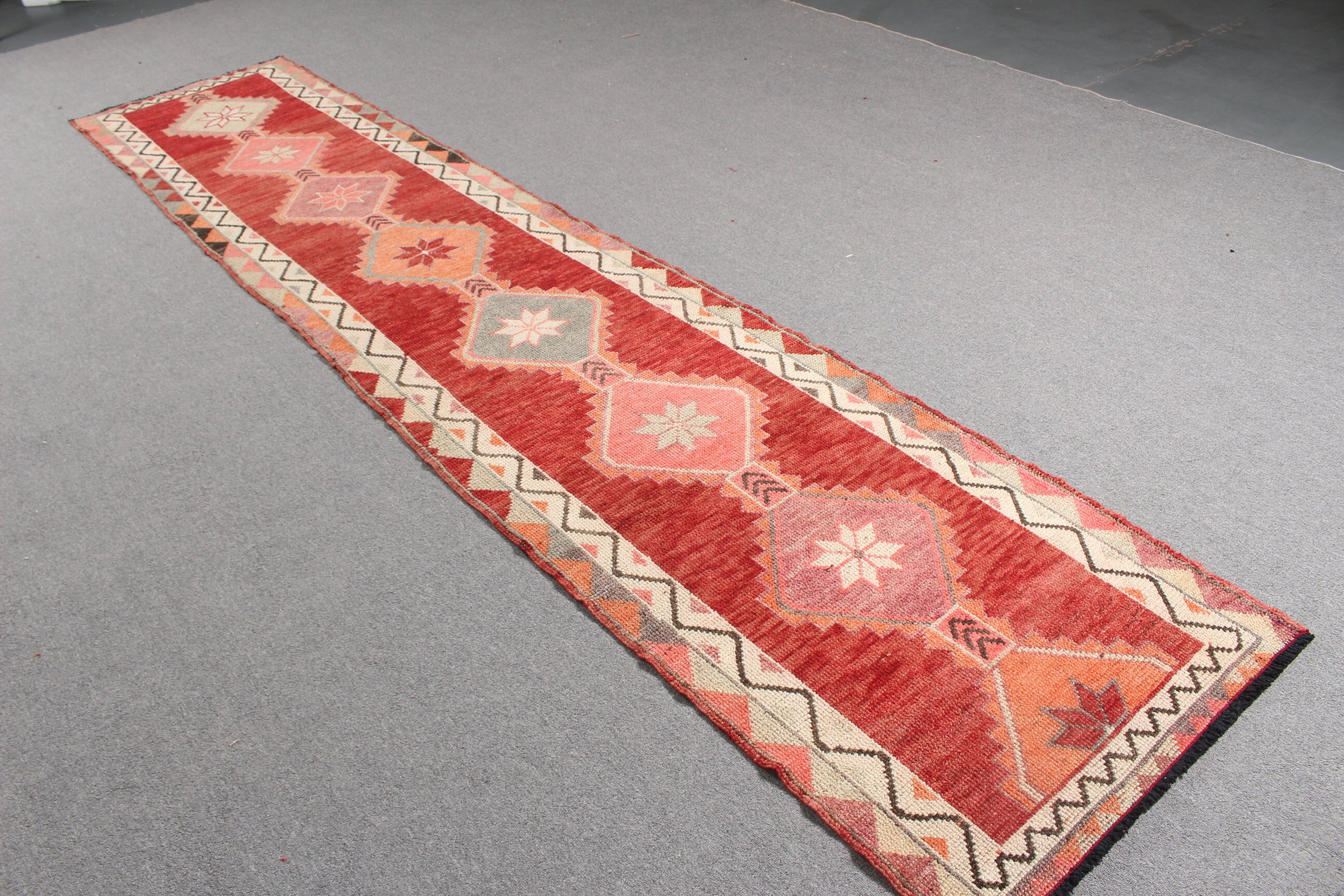 Foundry Select Luxurious Vintage Wool Area Runner Rug for Stairs in Red ...