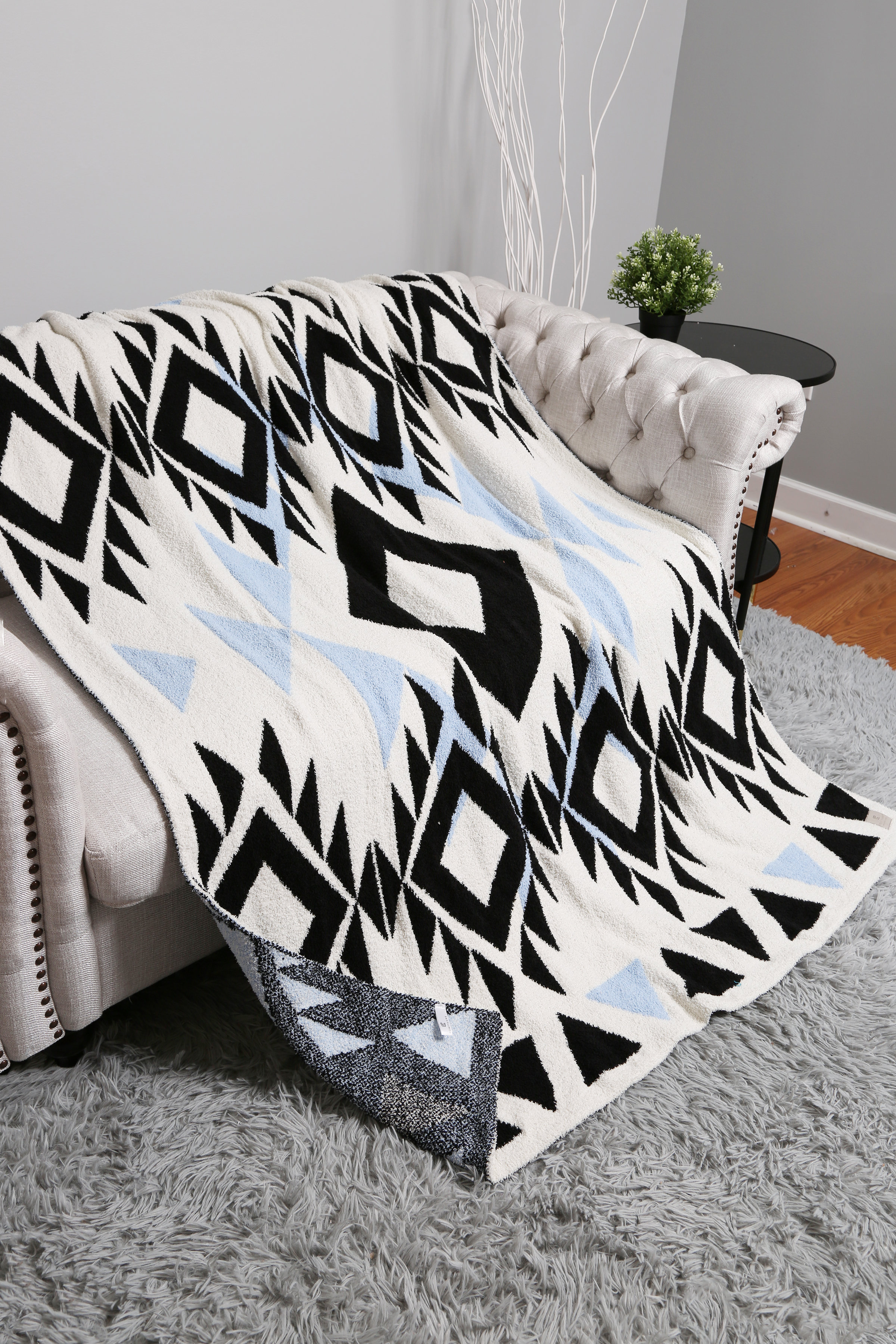 COMFYLUXE Tribal Pattern Luxury Soft Throw Blanket - BLUE | Wayfair