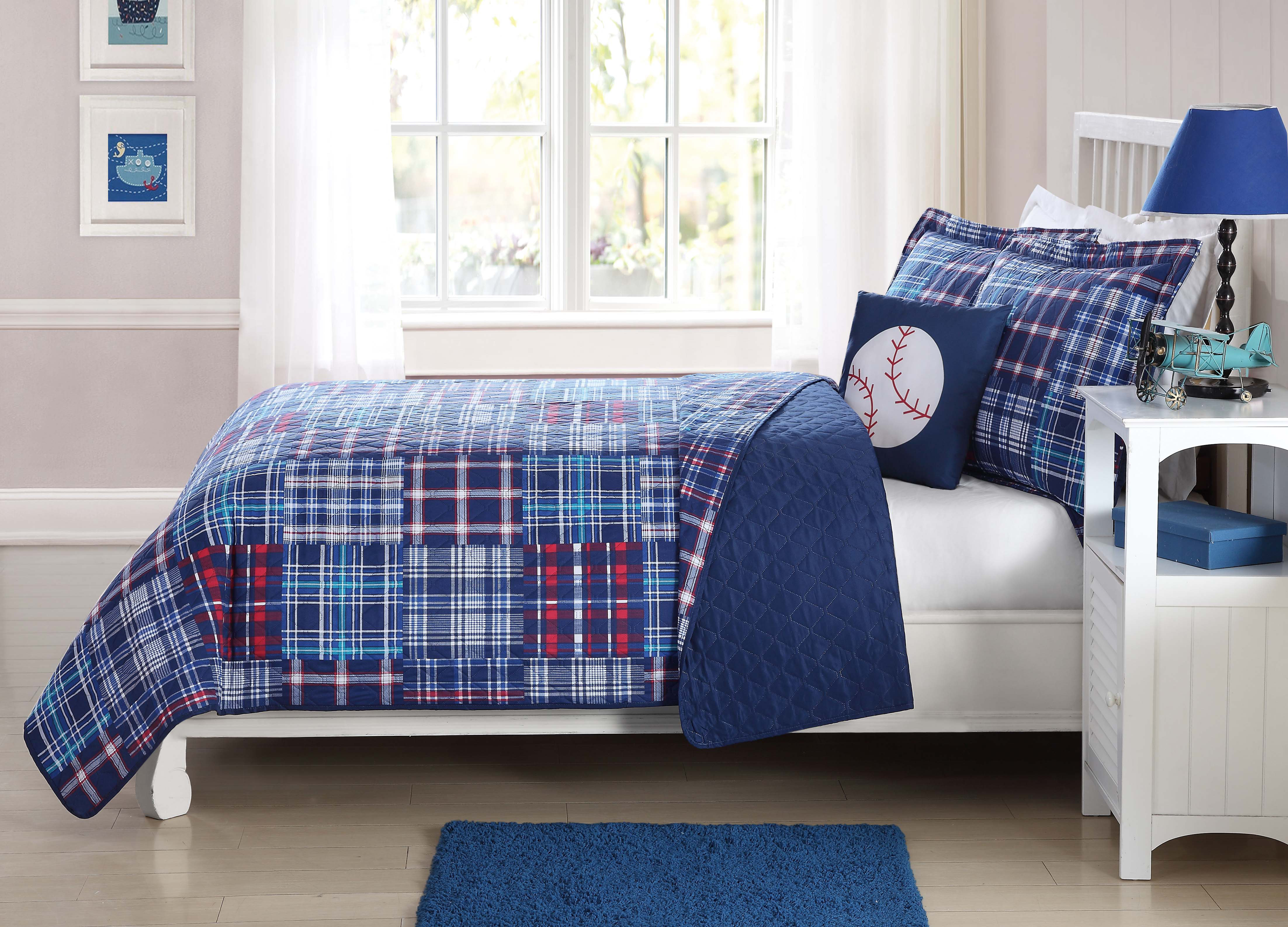 Laura Hart Microfiber Traditional Quilt Set & Reviews | Wayfair