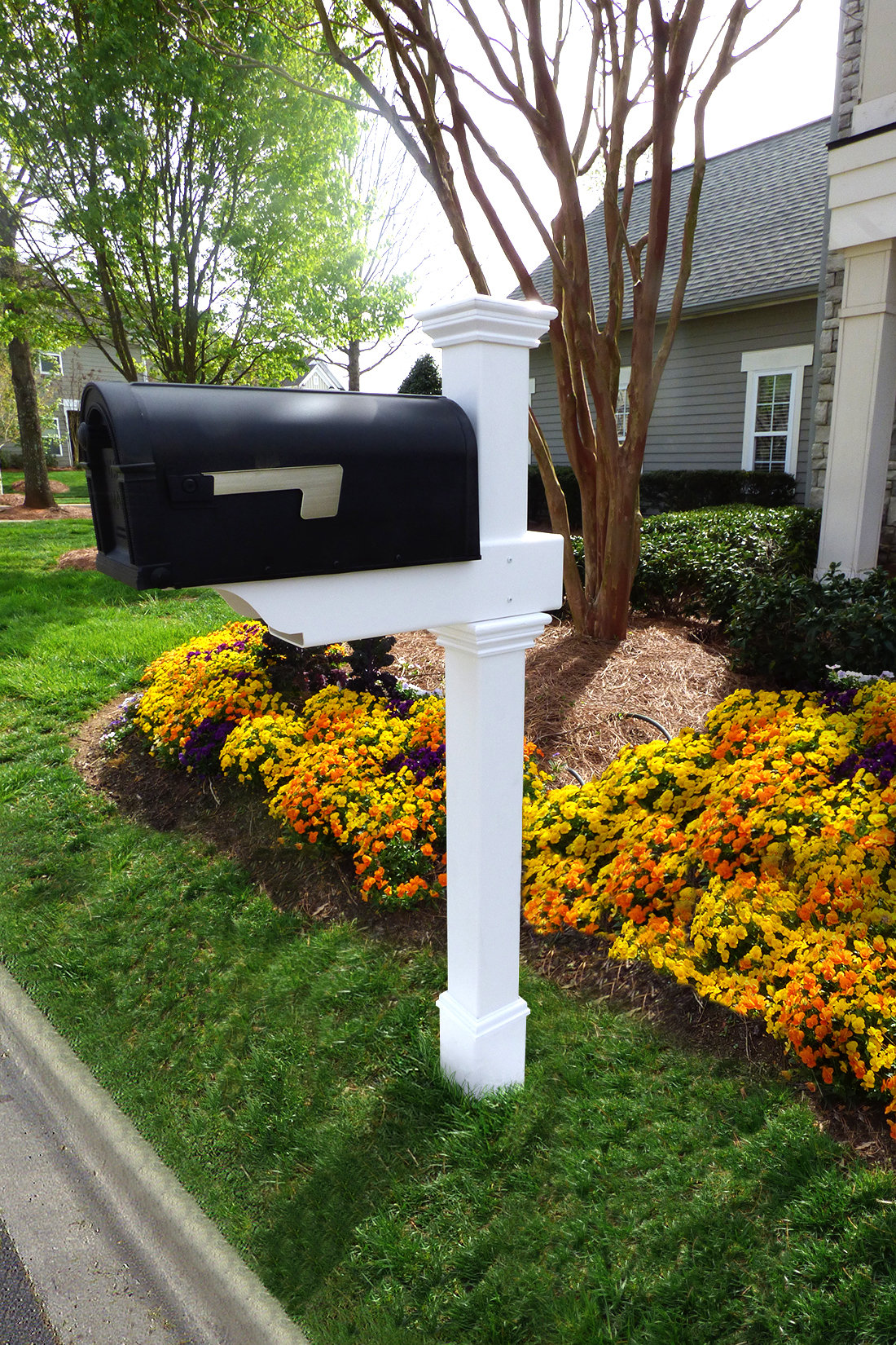 Zippity Outdoor Products Zippity 4.5 ft. H Classica Mailbox Post with ...