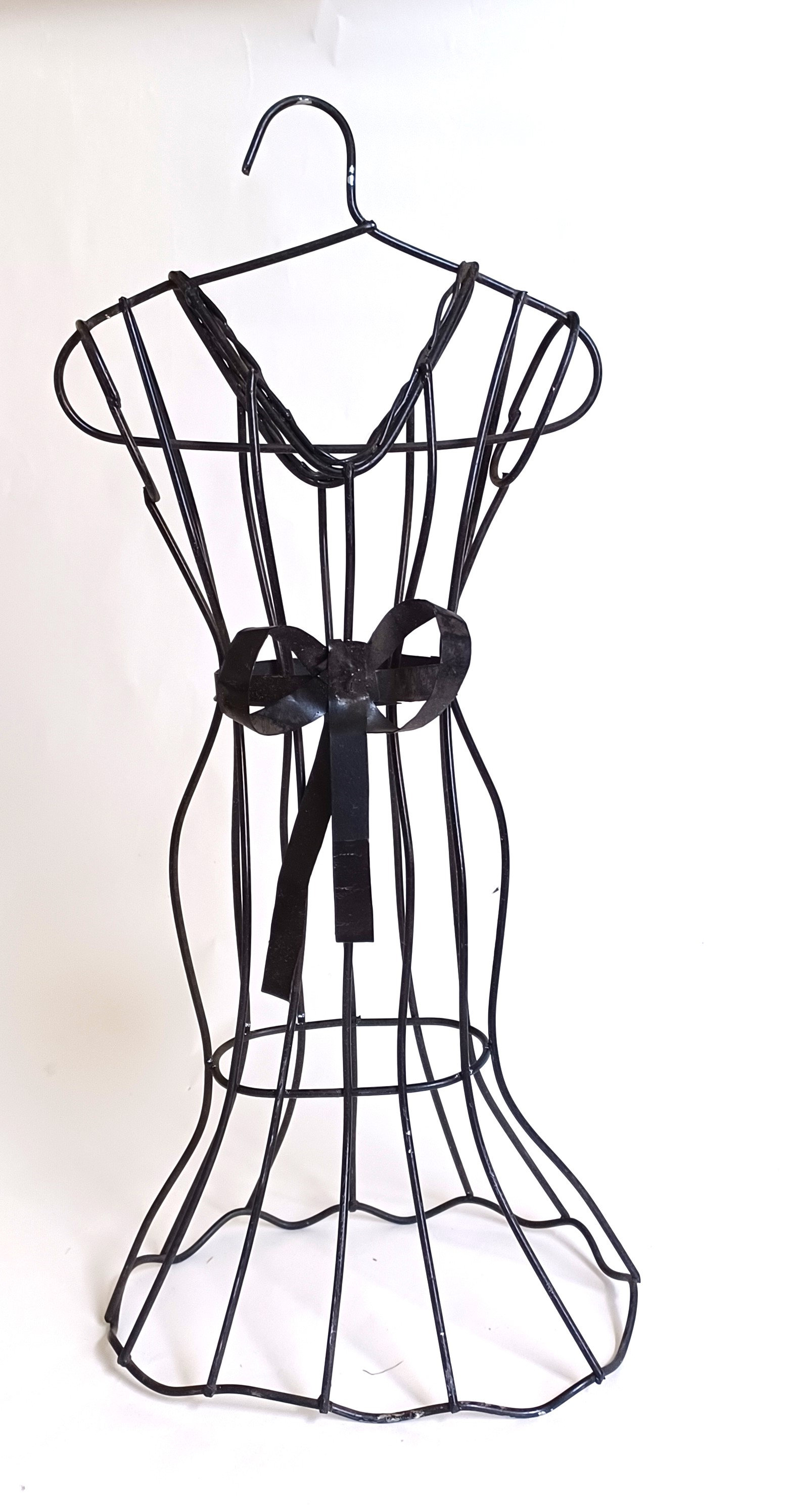 Fleur De Lis Living Wire Dress In Hanger With Ribbon Belt Décor | Wayfair