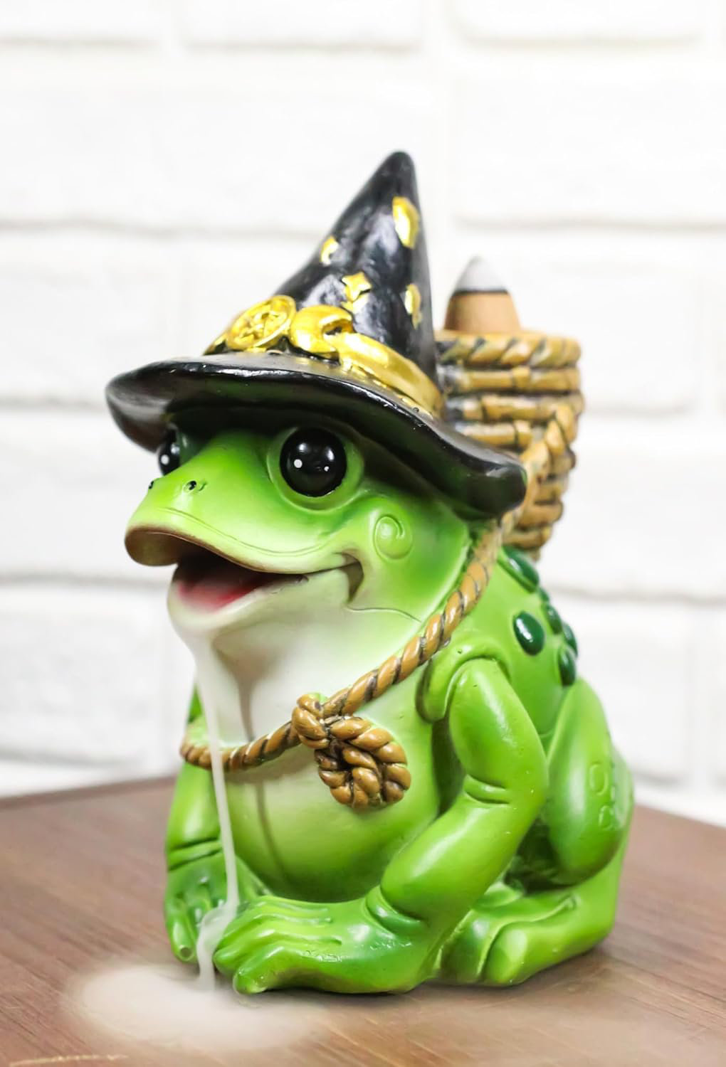 Trinx Merlin The Wizard Frog With Warlock Triple Moon Hat Backflow ...