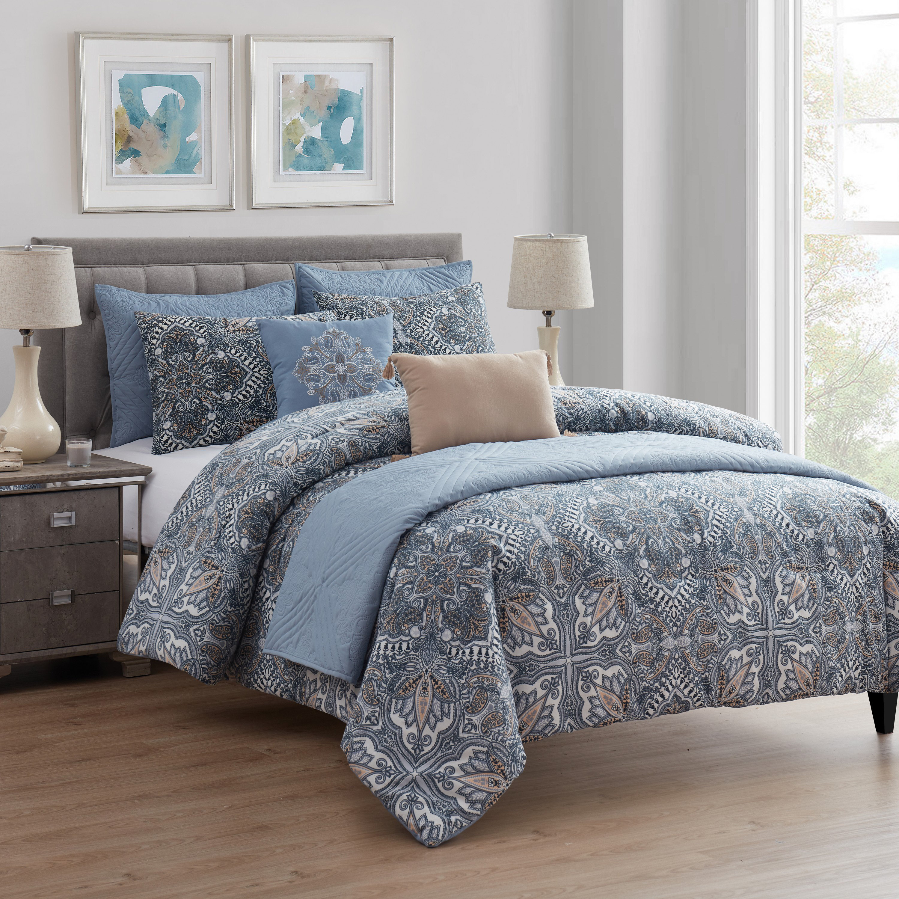 VCNY Valore 8-Piece Medallion Coordinating Comforter and Quilt Set ...
