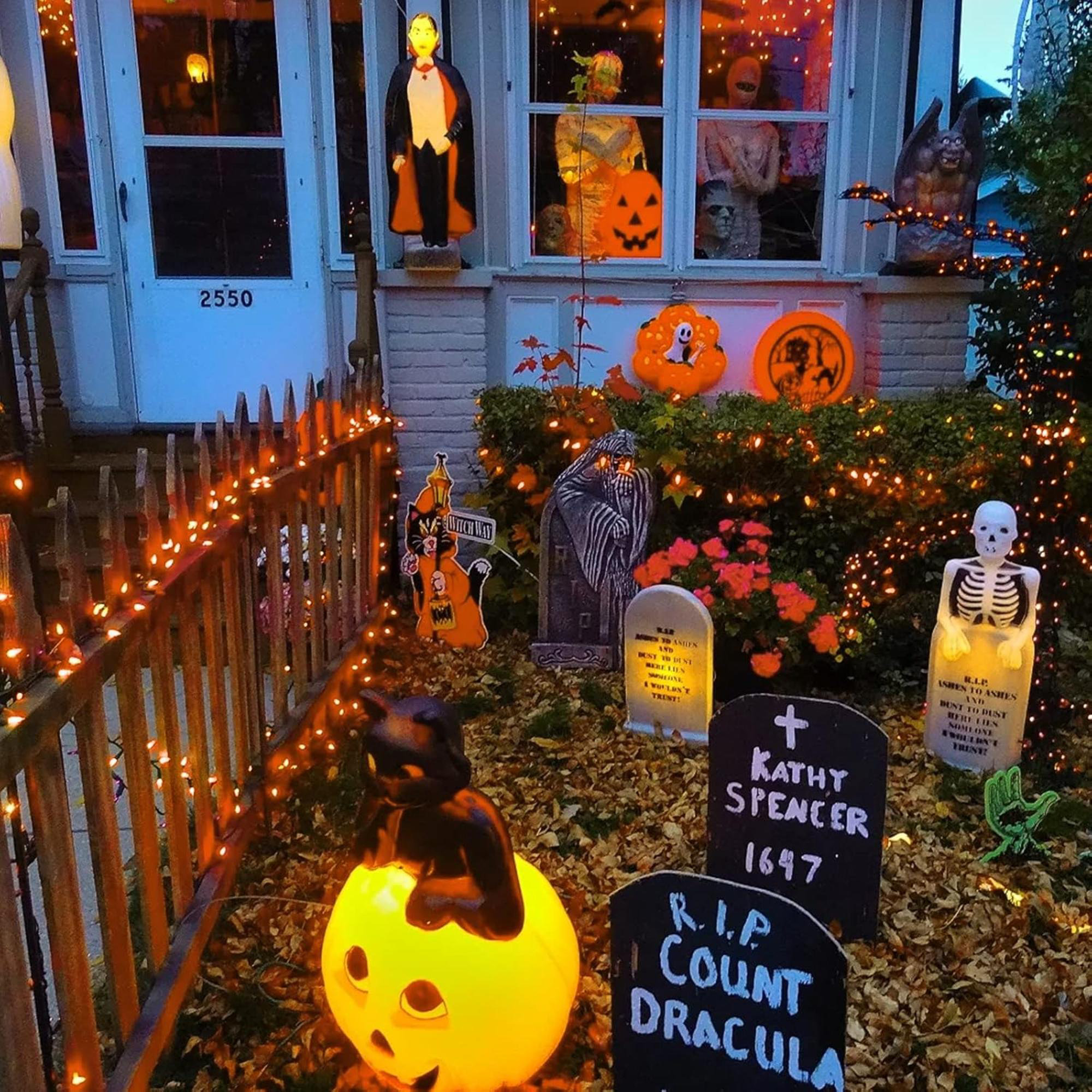 The Holiday Aisle® 100-Count 25Ft.Yellow & Orange Candy Corn ...