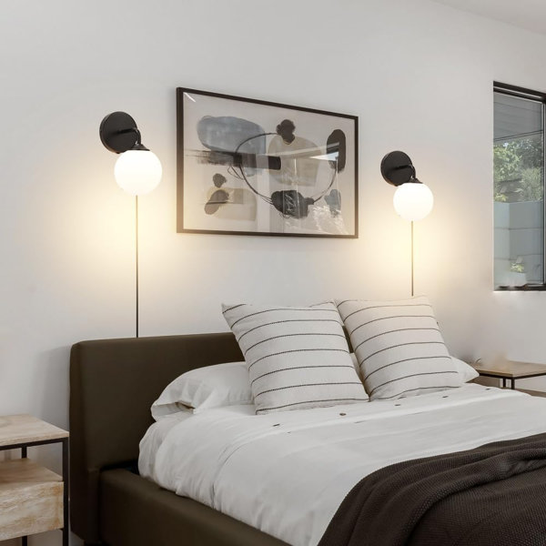 Ebern Designs Applique murale moderne à brancher avec abat-jour en ...