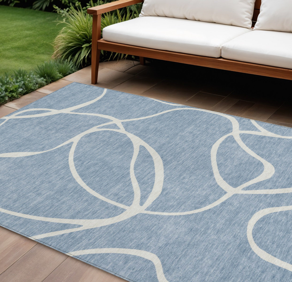 HomeRoots Tapis extérieur lavable abstrait bleu et ivoire 8 pi x 10 pi Denim - Wayfair Canada
