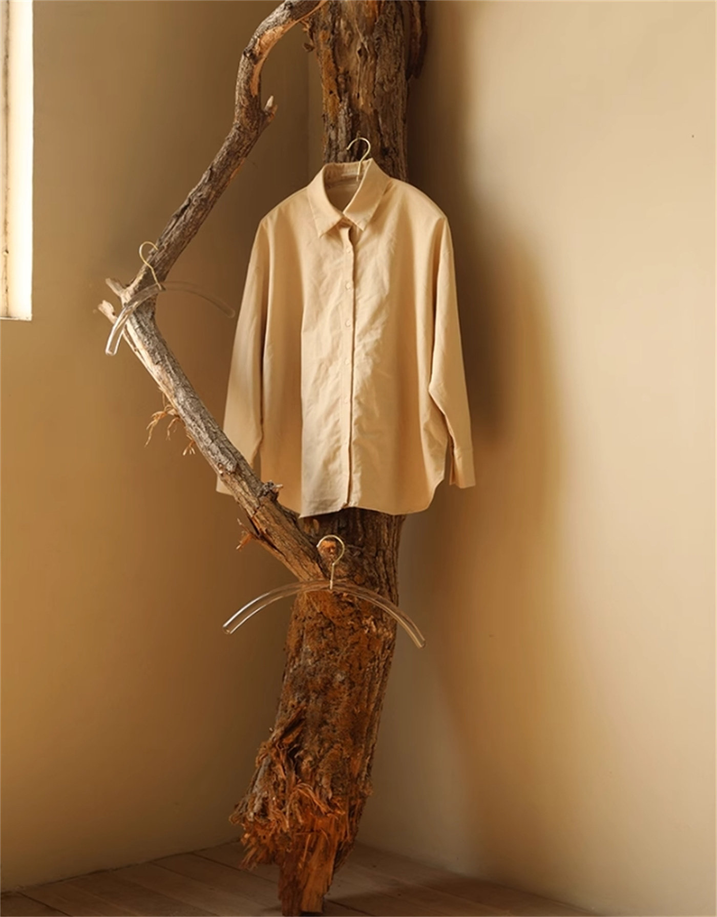 Rebrilliant Creative Acrylic Invisible Clothes Hanger | Wayfair